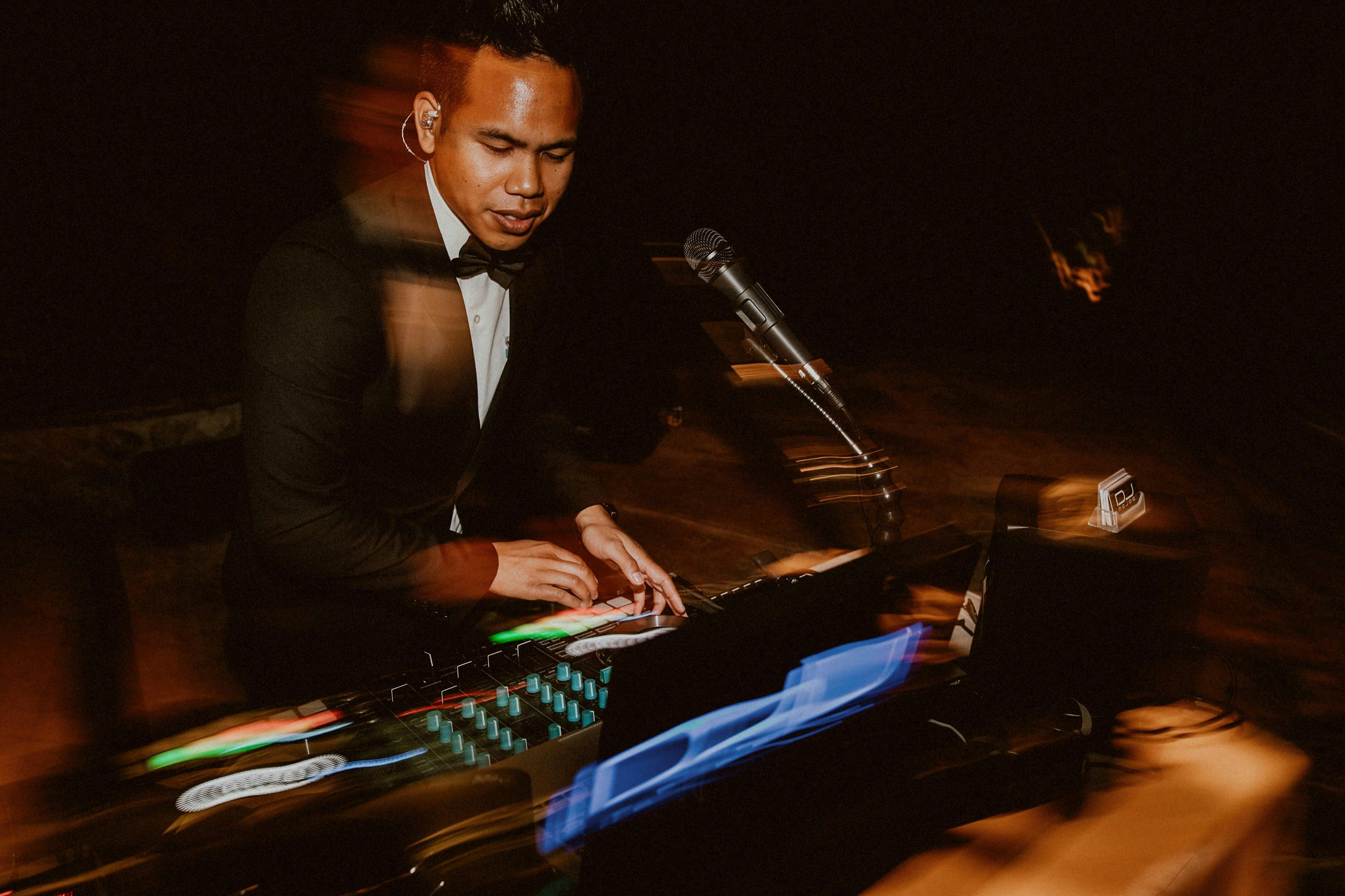DJ MOJOE | Simi Valley Entertainment | 64 photos | PartySlate