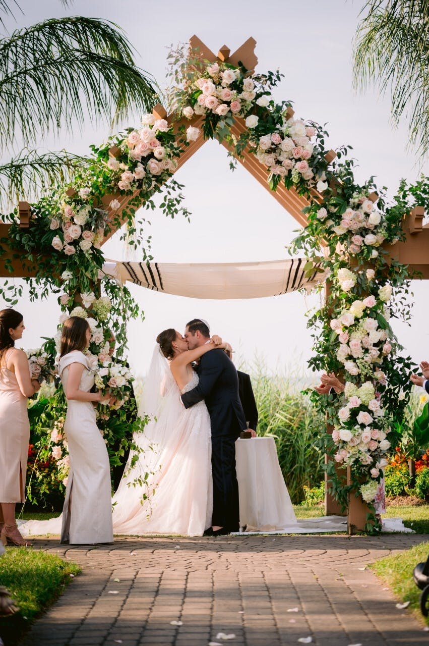 Blue Vanda Designs | Bowie Design & Floral | PartySlate