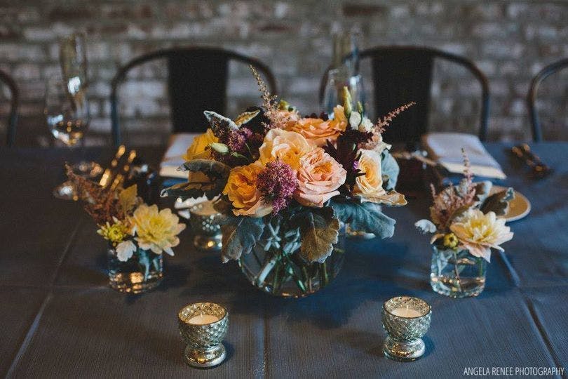 Ixia Flowers | Evanston Design & Floral | PartySlate