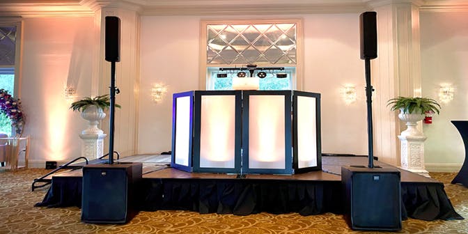 DJ Ronnie Roux | New Orleans Entertainment | PartySlate