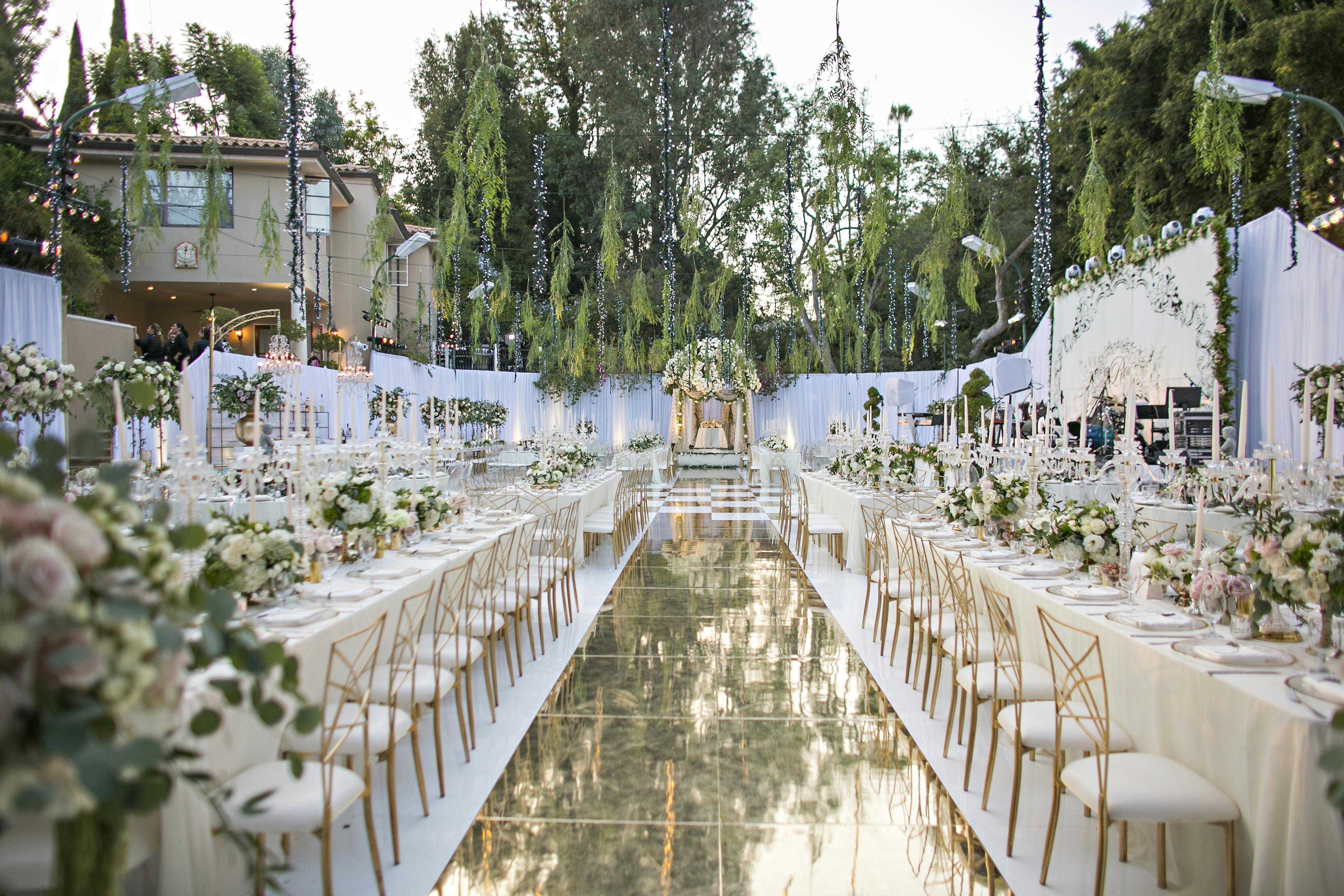 Tic-Tock Couture Florals | Los Angeles Design & Floral | 176 photos ...