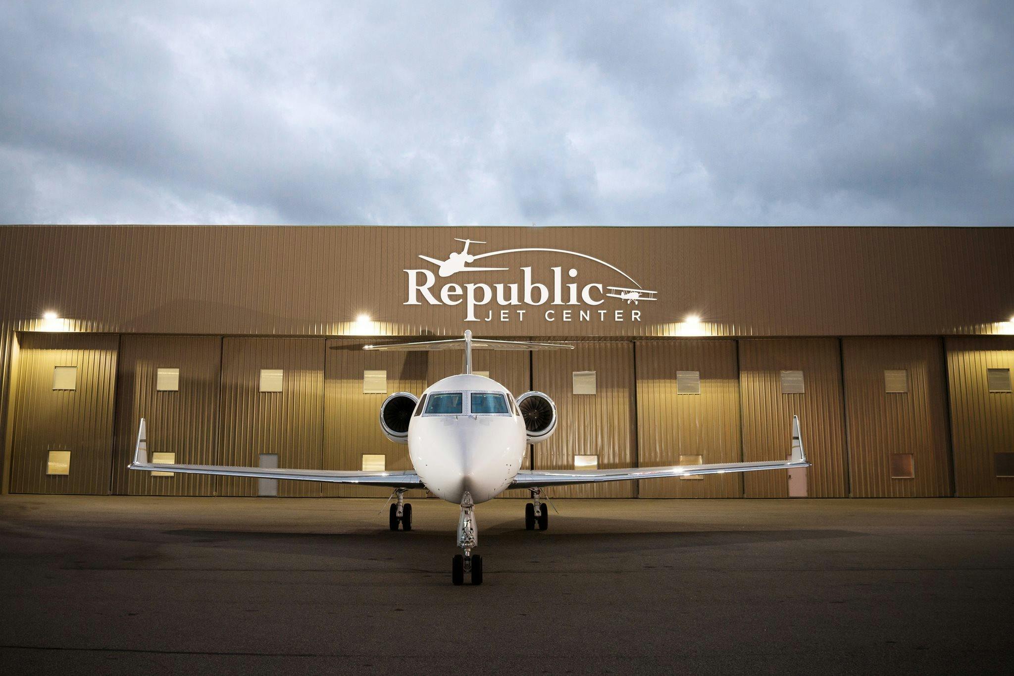 Republic Jet Center | Farmingdale Venue | PartySlate