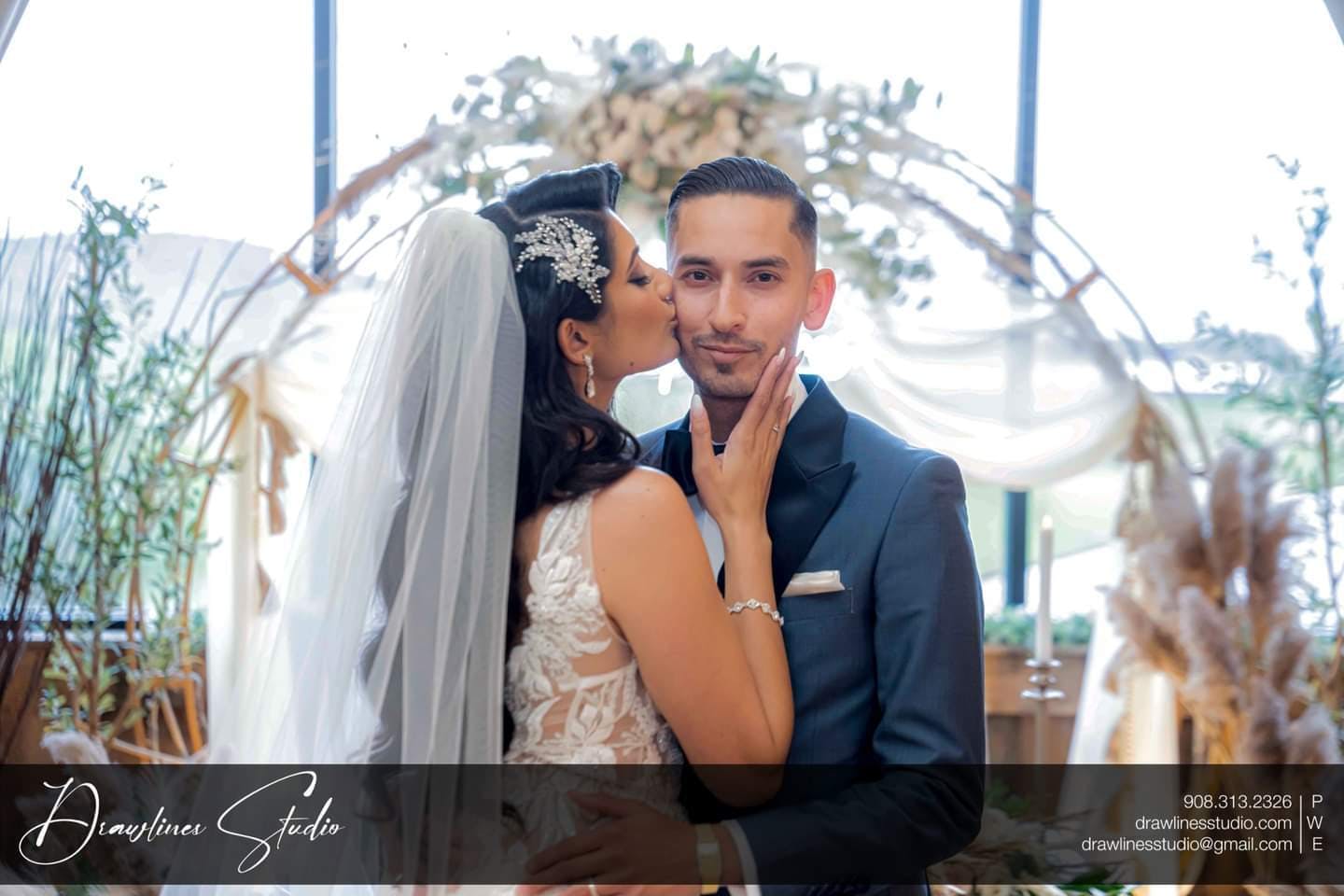Drawlines Studio | Woodbridge Township Photographer | PartySlate