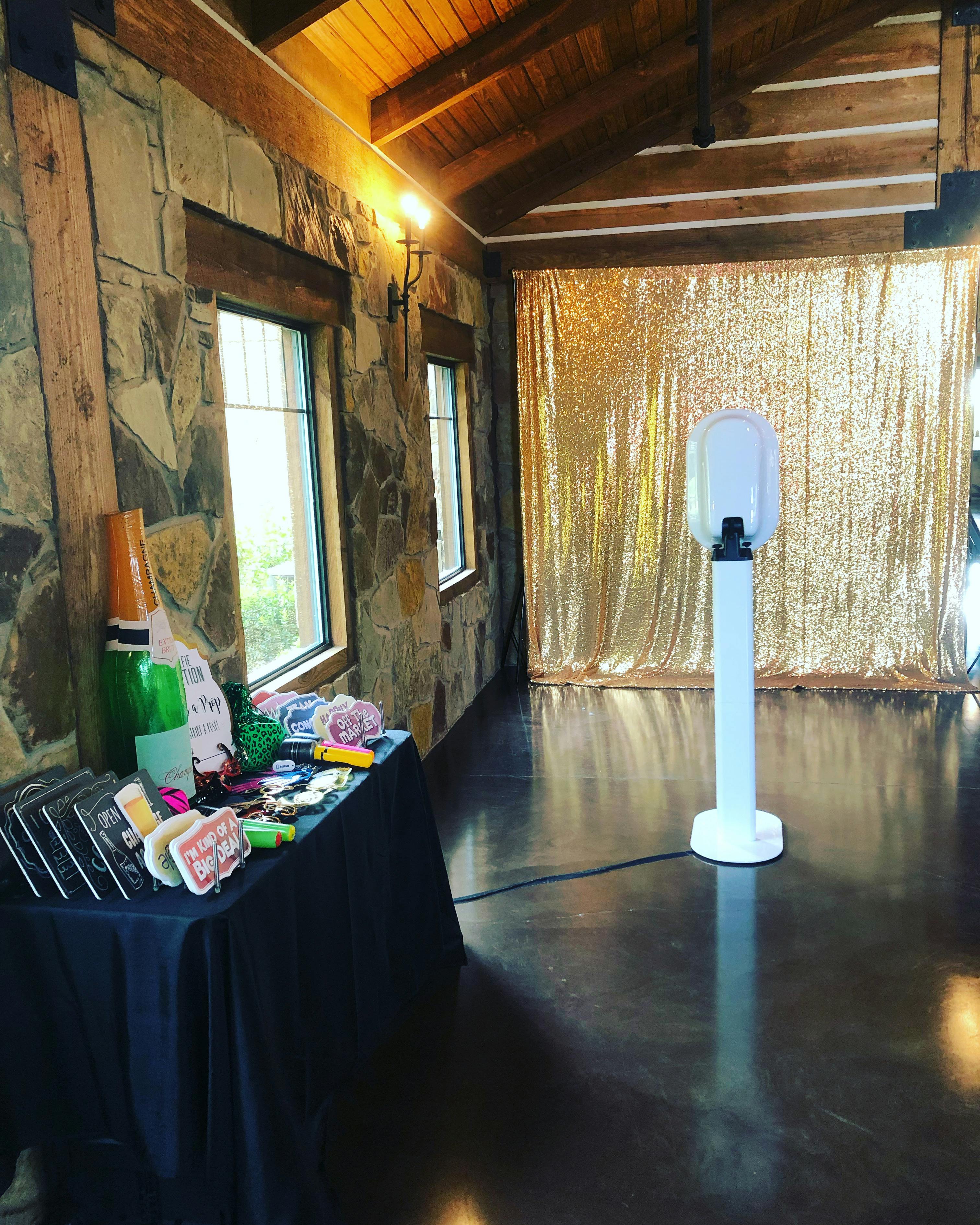 Happy Hour Photo Booth Co. | McKinney Rentals | PartySlate