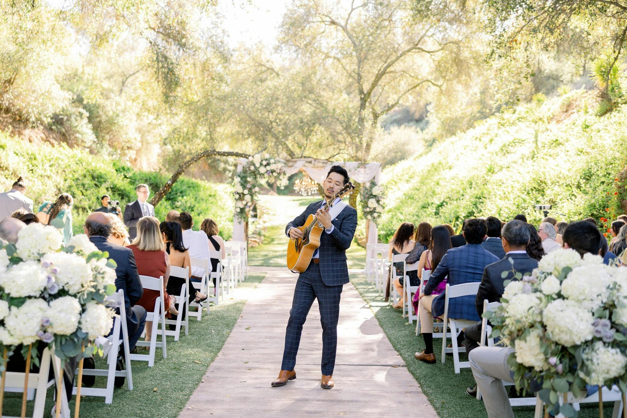 Moses Lin Music | Los Angeles Entertainment | PartySlate