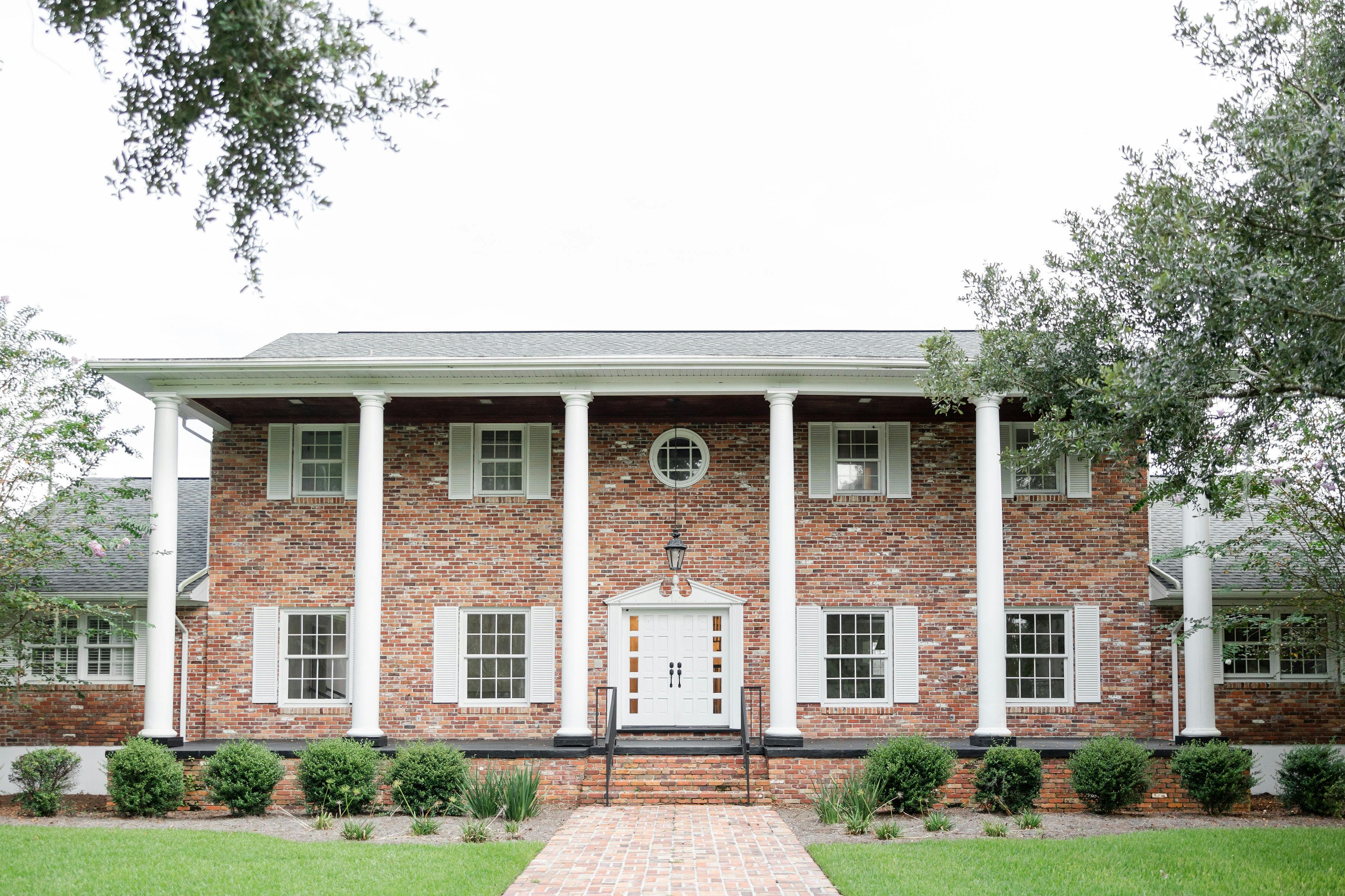 The Colonial at Sunset | San Antonio Venue | PartySlate