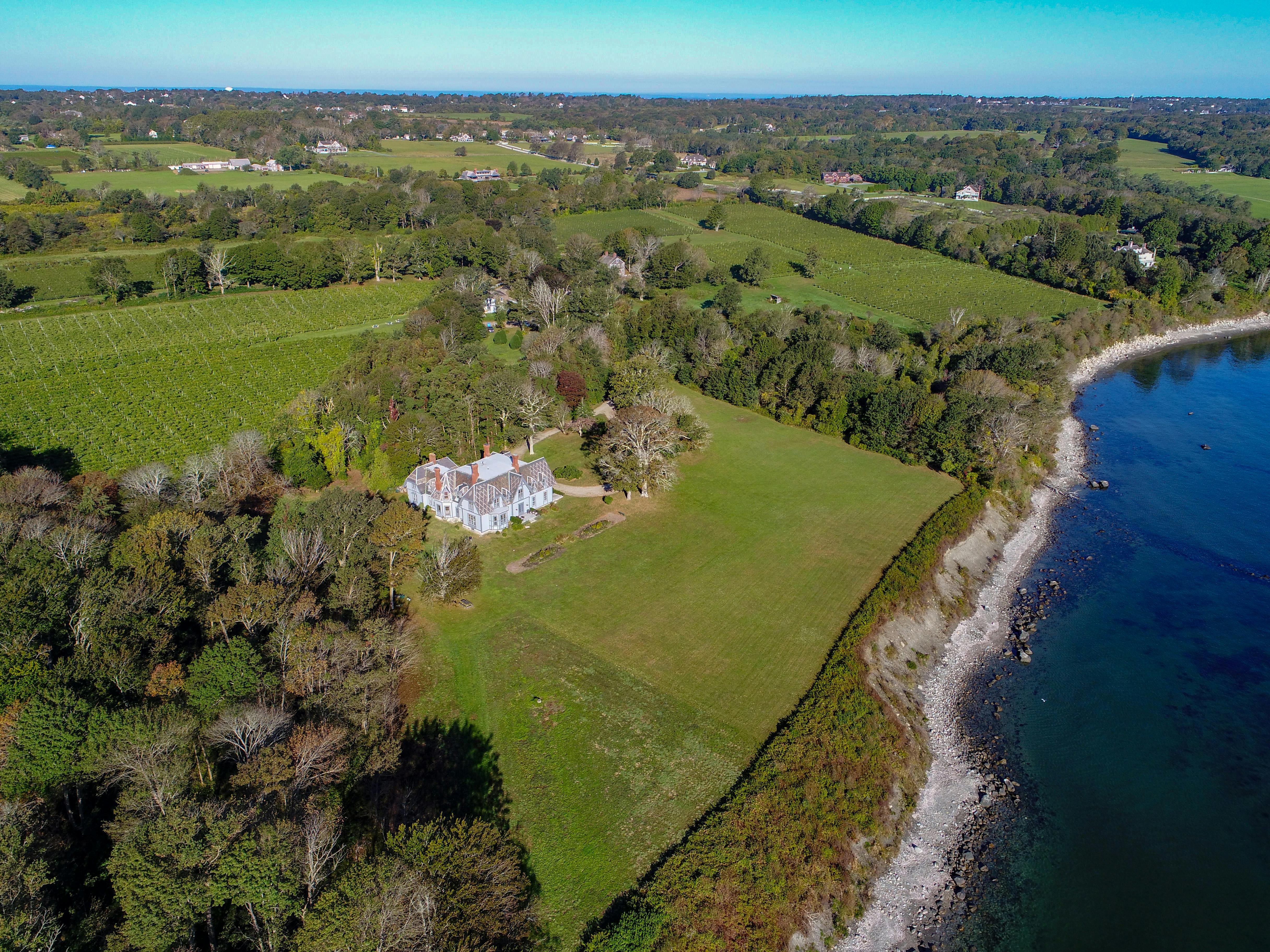 Greenvale Vineyards | Portsmouth Venue | PartySlate