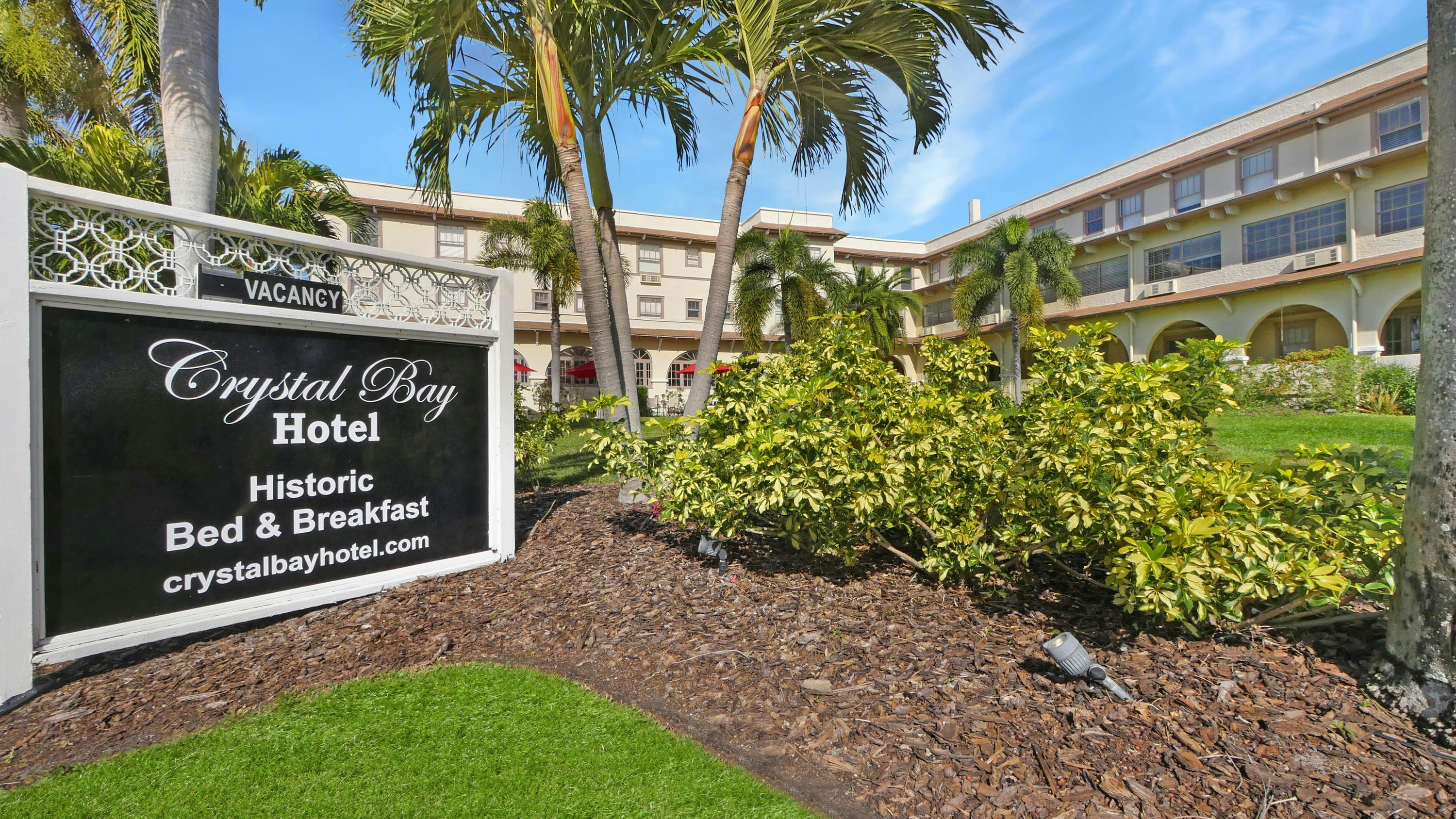 Crystal Bay Historic Hotel | St. Petersburg Venue | PartySlate