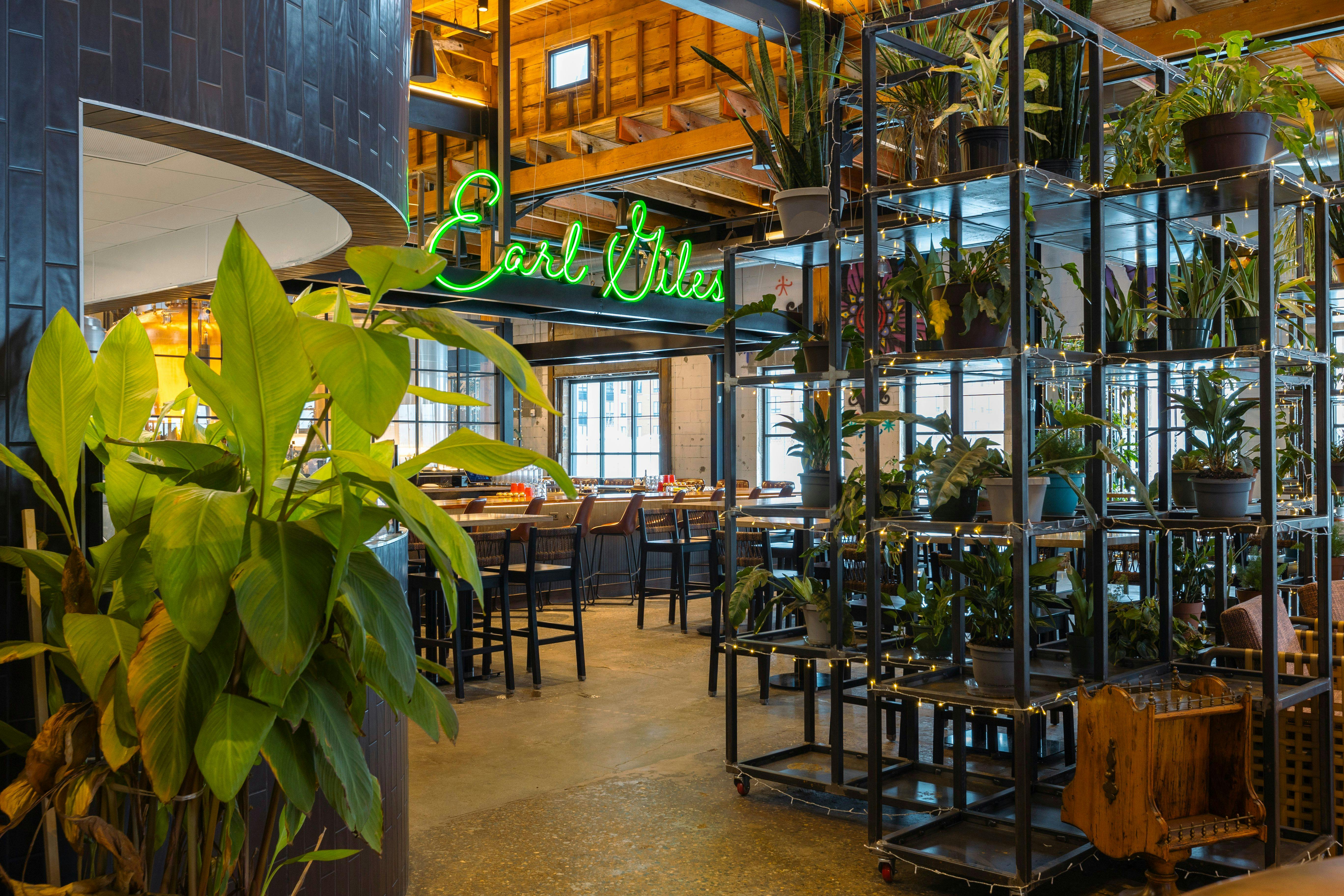 Earl Giles Restaurant and Distillery | Minneapolis Venue | PartySlate