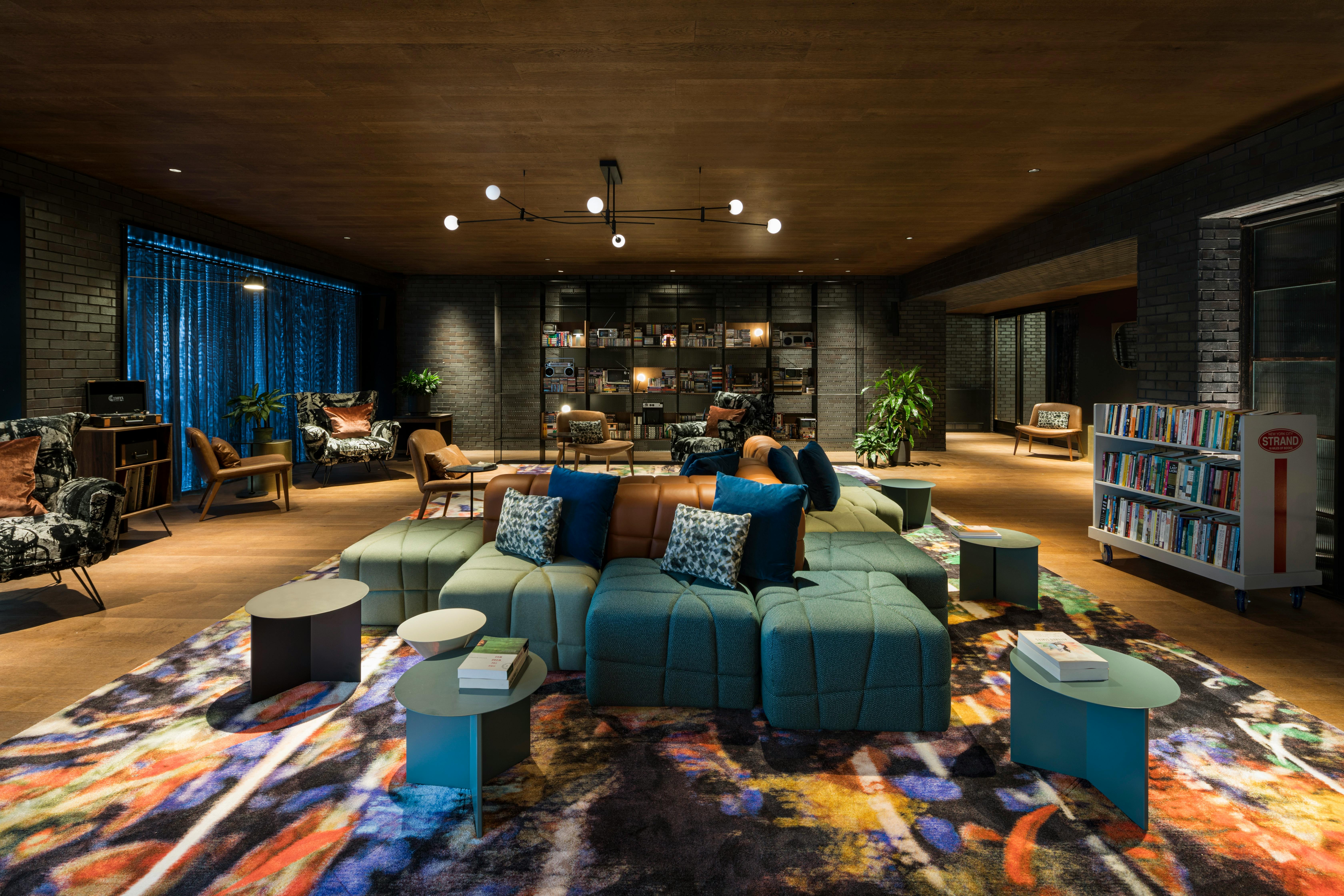 Alphabet Bar | New York Venue | PartySlate