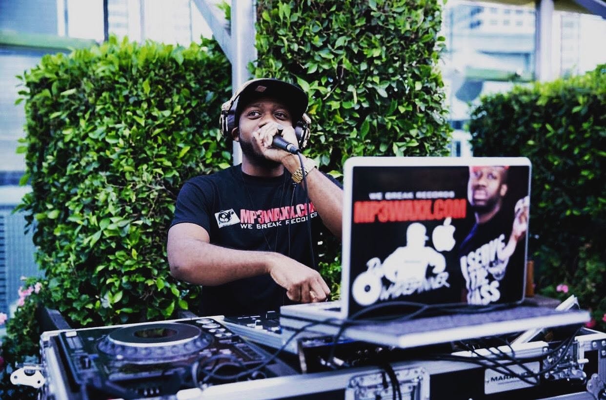 DJ Wade Banner | Atlanta Entertainment | PartySlate