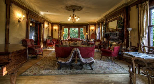 The Shafer Baillie Mansion Bed & Breakfast | Seattle Venue | PartySlate