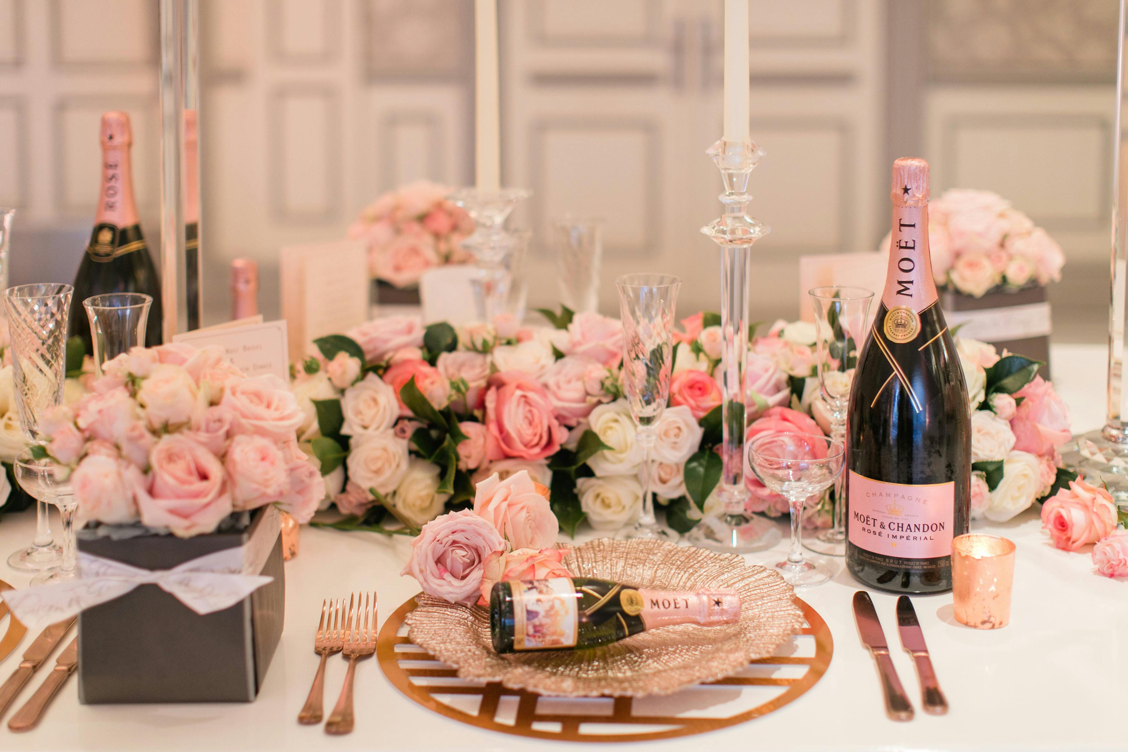 Corporate Event Centerpieces & Tablescapes Ideas | PartySlate