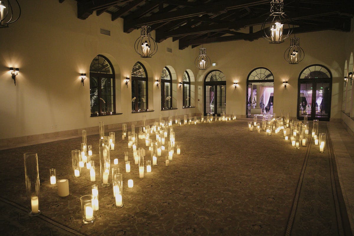 Corporate Event Decor & Floral Ideas | PartySlate