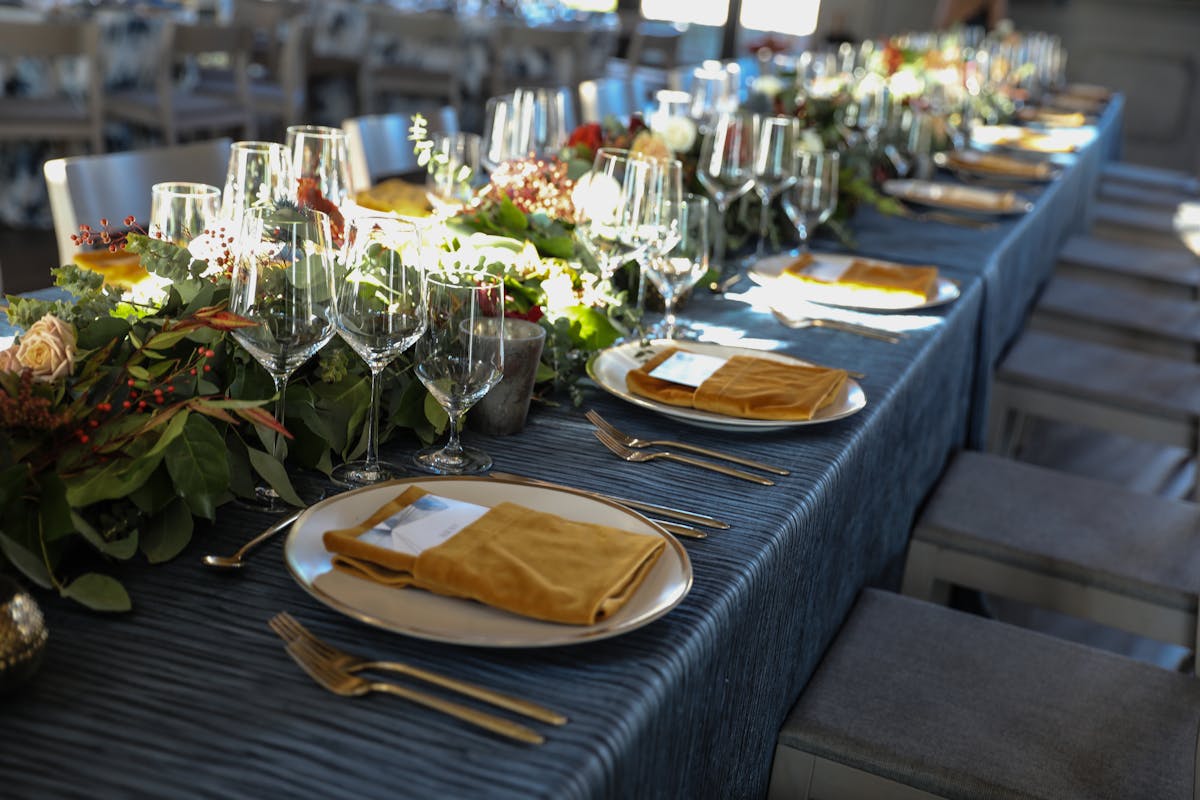 Corporate Event Centerpieces & Tablescapes Ideas | PartySlate