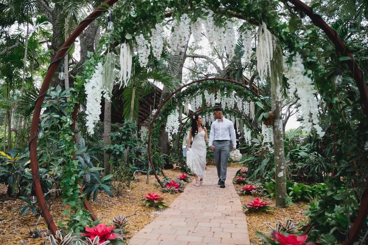 photo-9c12377c-36cd-41f5-baf7-21a90665bd7c.jpeg?ixlib=rails-2.1.4&w ...