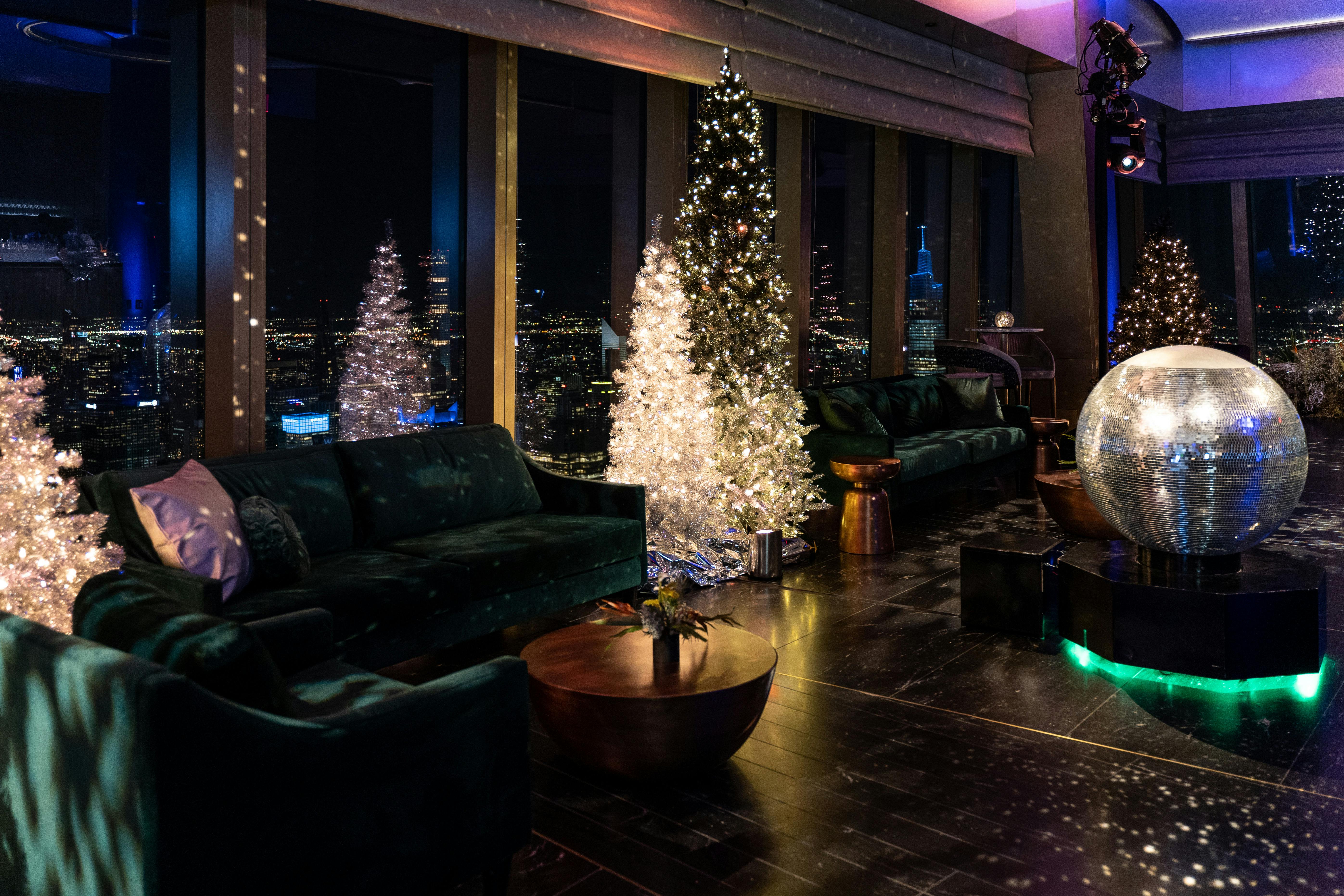 Corporate Event Lounge & Seating Area Ideas | PartySlate