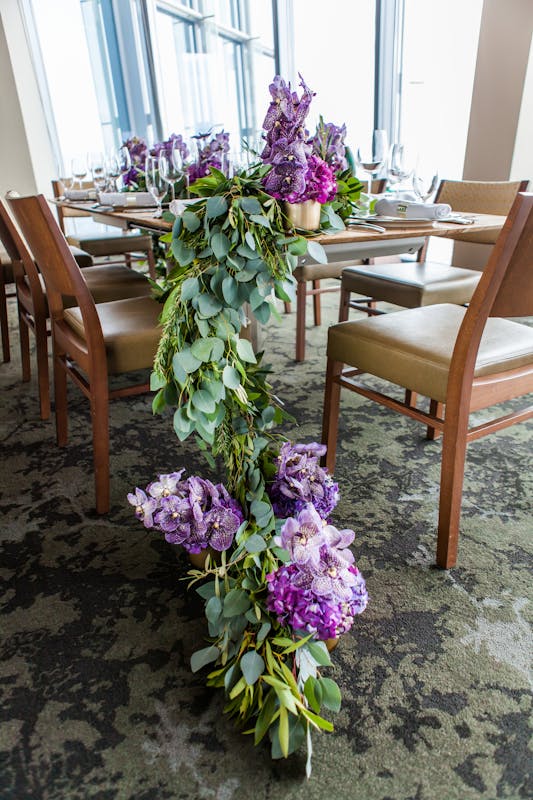 Corporate Event Centerpieces & Tablescapes Ideas | PartySlate