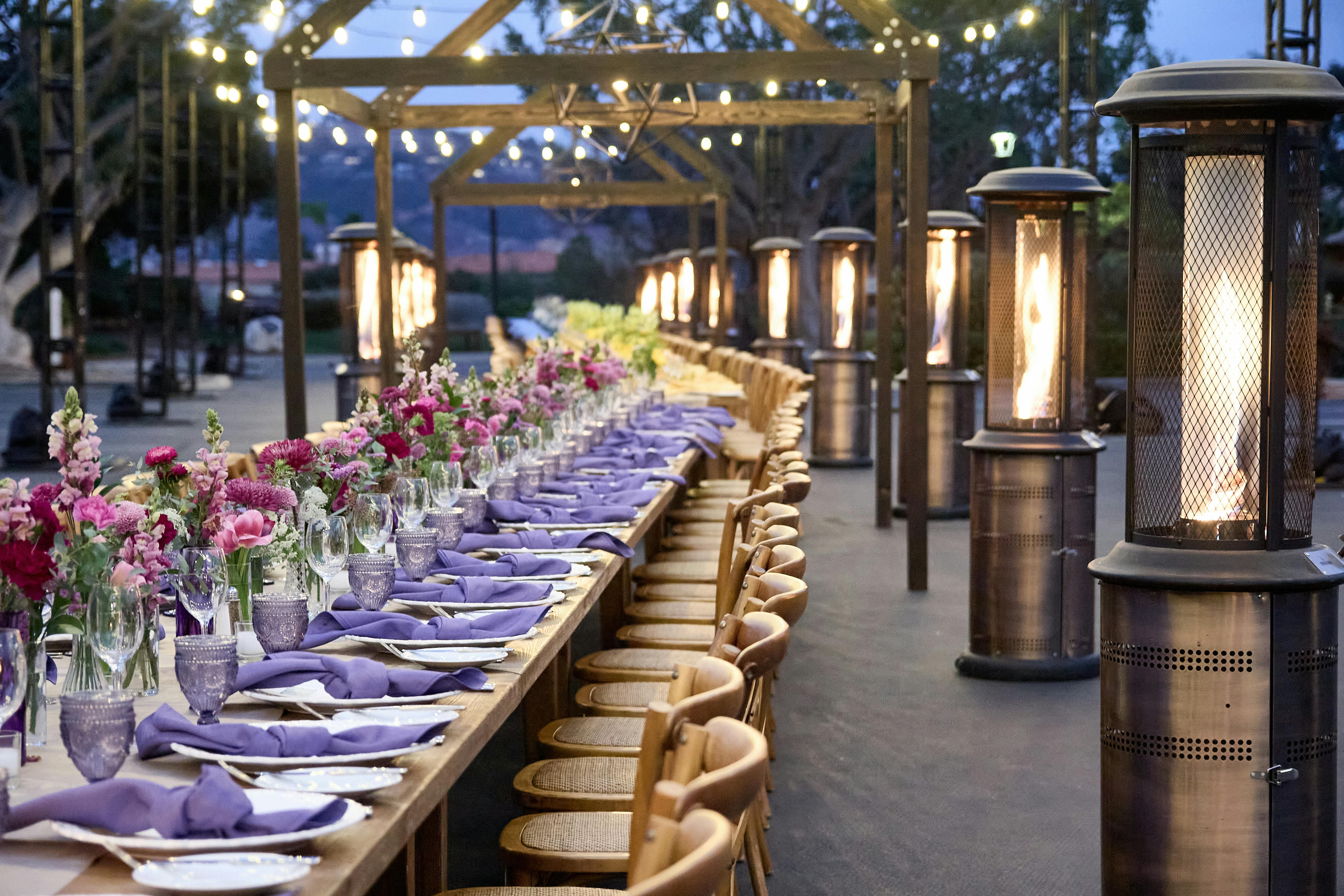 Corporate Event Centerpieces & Tablescapes Ideas | PartySlate