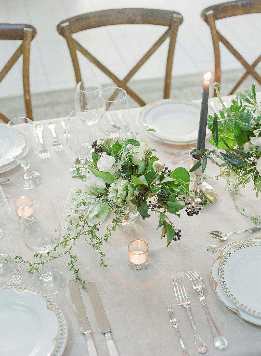 Corporate Event Centerpieces & Tablescapes Ideas | PartySlate