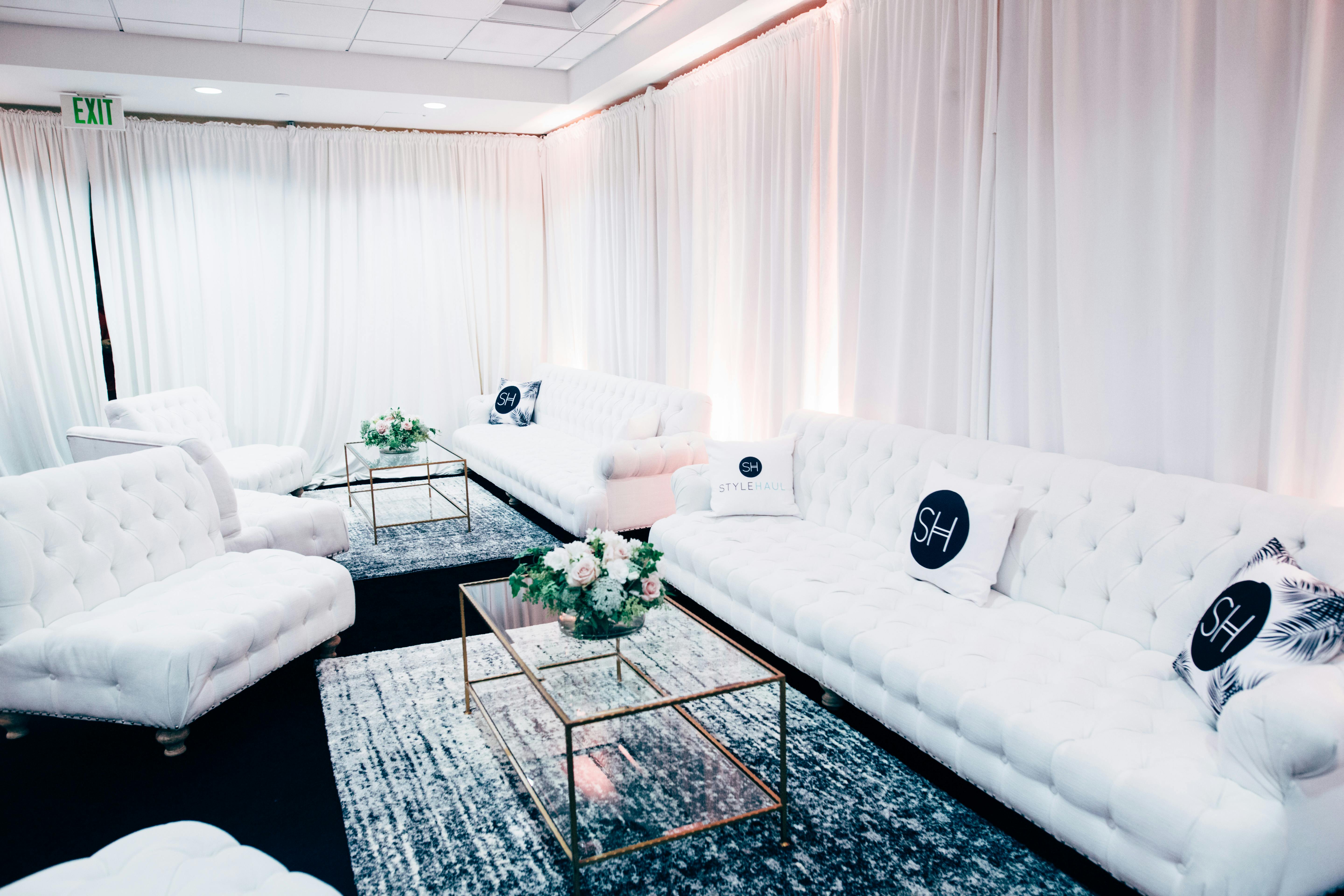 Corporate Event Lounge & Seating Area Ideas | PartySlate