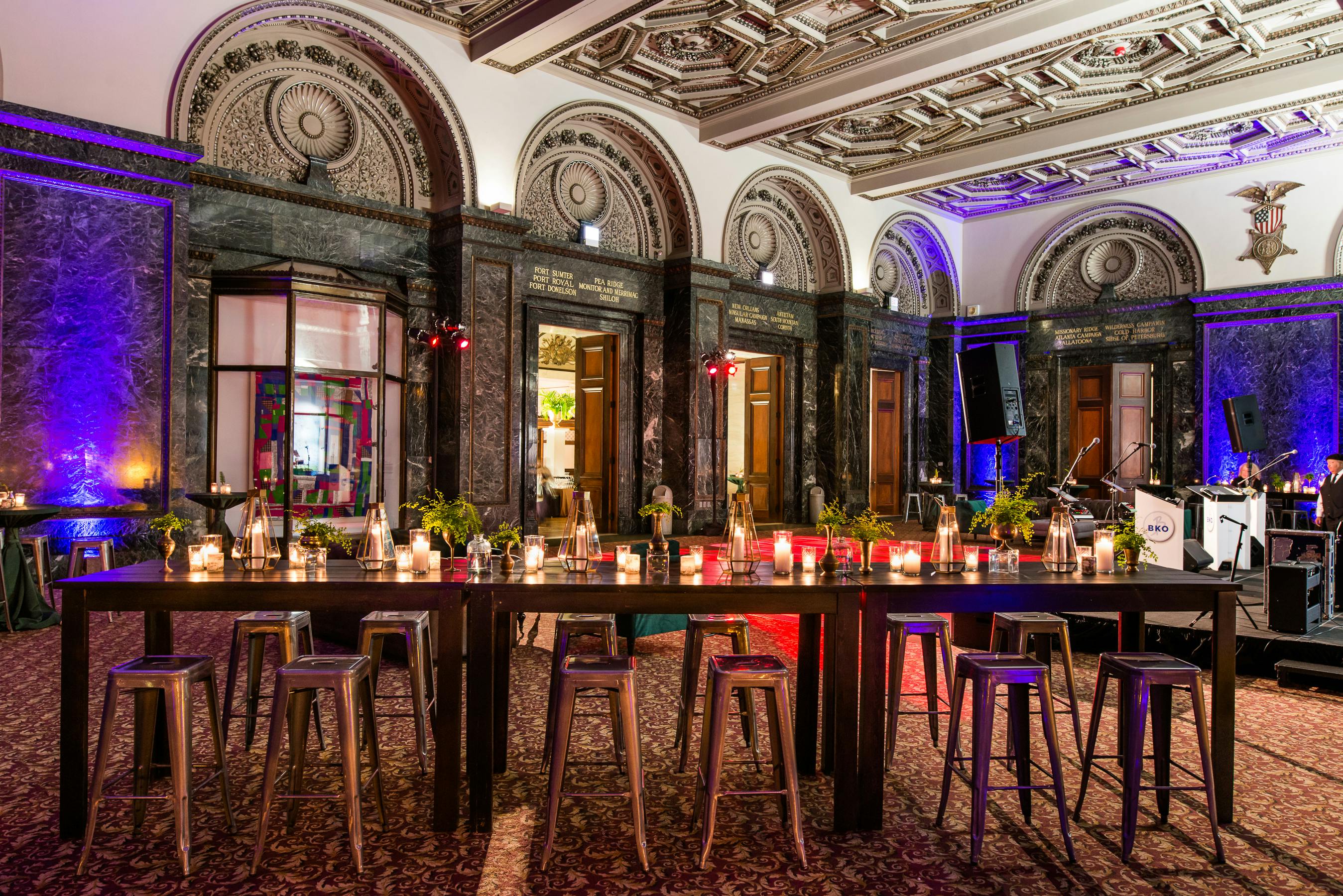 Corporate Event Centerpieces & Tablescapes Ideas | PartySlate