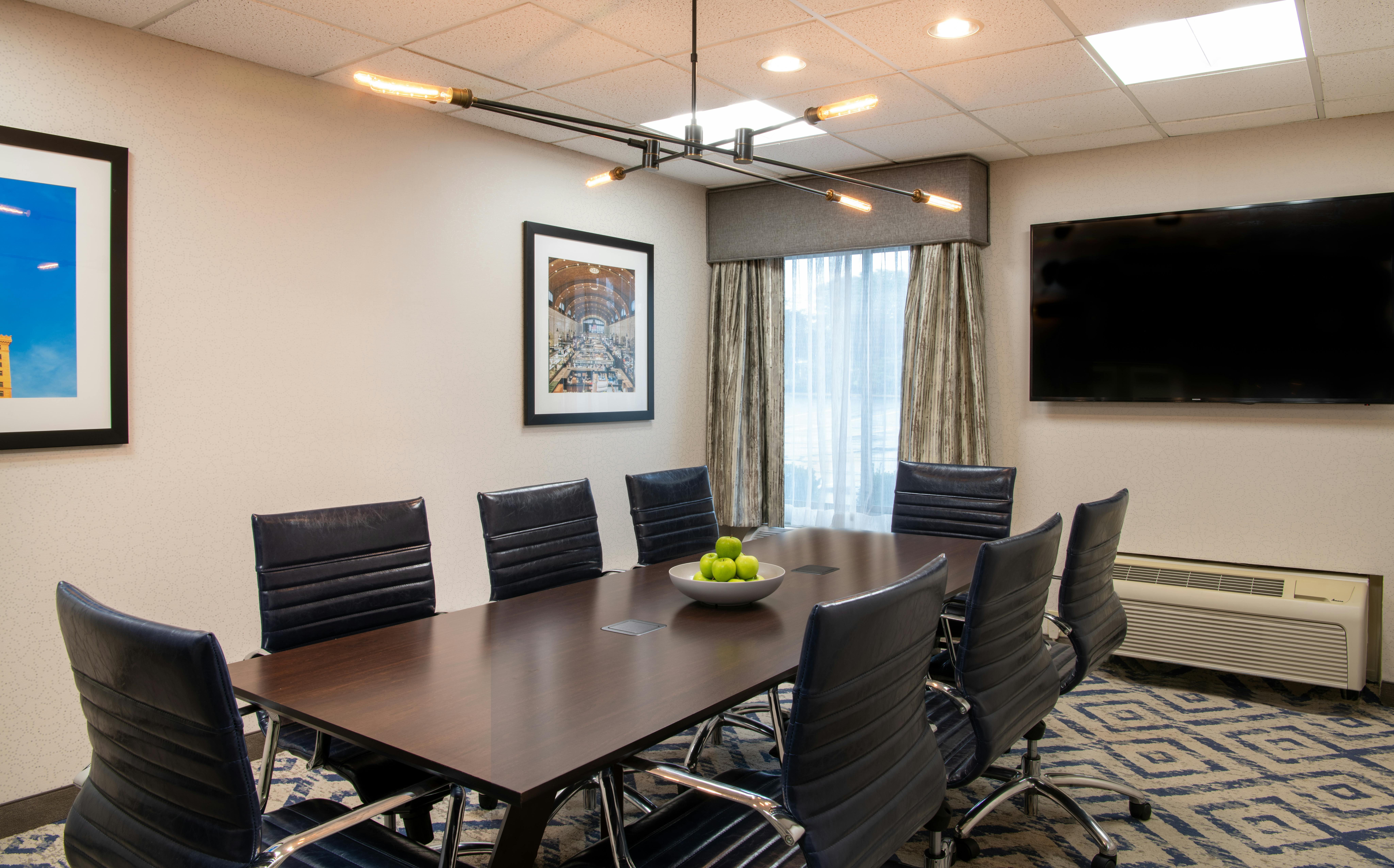 Boardroom | Hampton Inn Cleveland/Solon | PartySlate