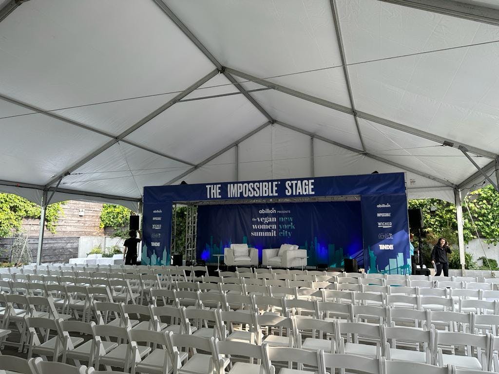 photo-b161d44b-0364-424d-bff6-5a63d35ee3f1.jpeg?ixlib=rails-2.1.4&w ...