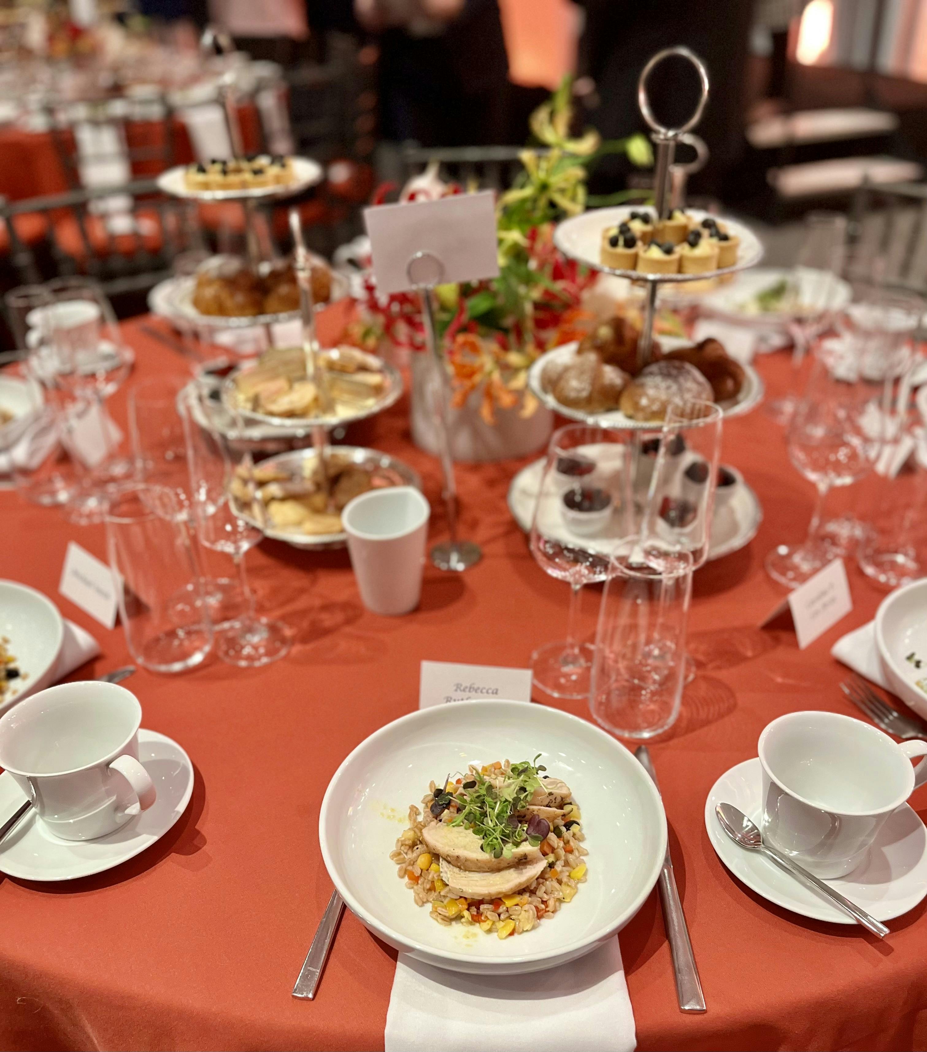 photo-d143ad1a-e02b-41db-86a1-41f73ece1691.jpeg?ixlib=rails-2.1.4&w ...