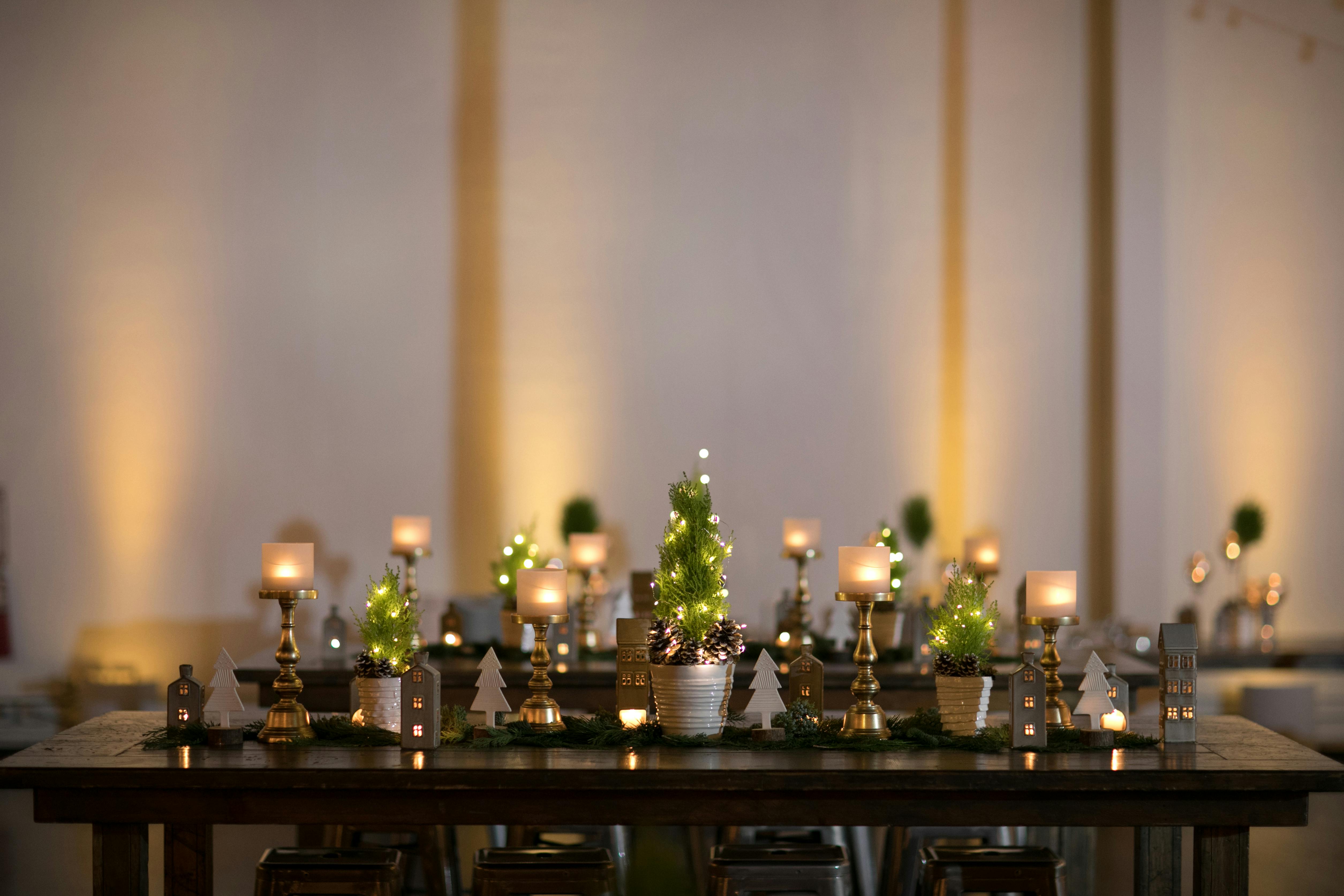 Corporate Event Centerpieces & Tablescapes Ideas | PartySlate