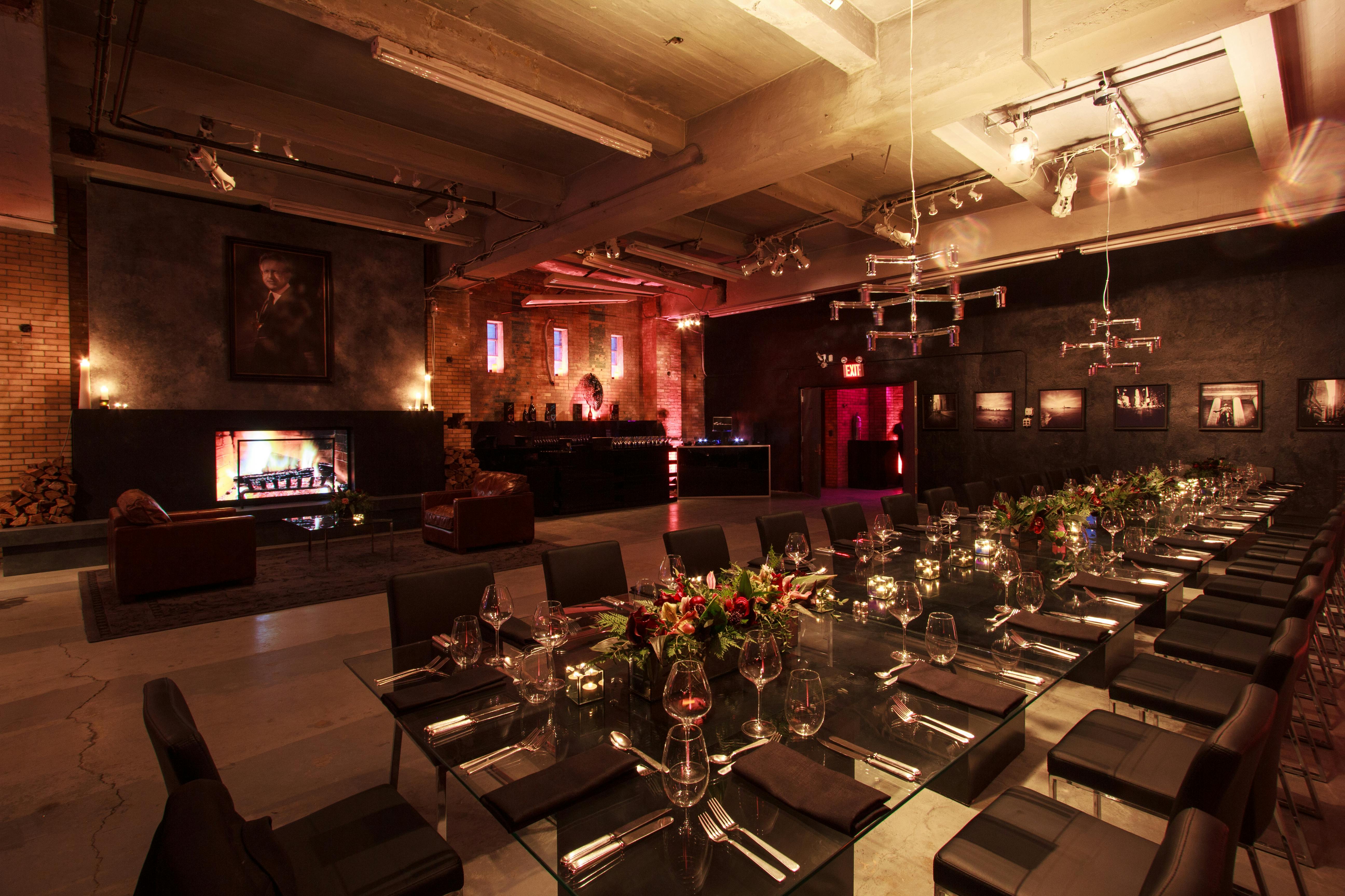 Corporate Event Centerpieces & Tablescapes Ideas | PartySlate