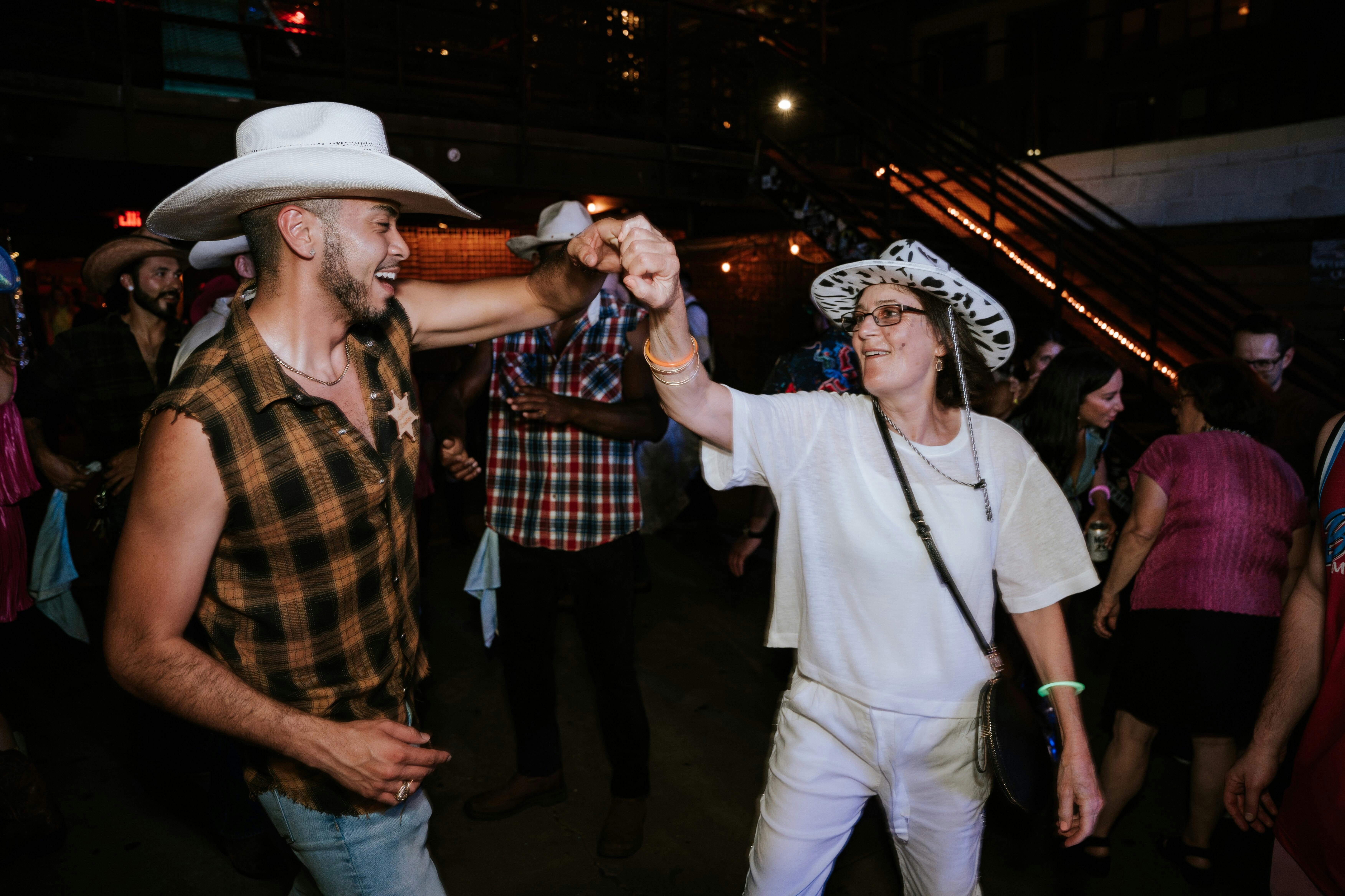 photo-f513eff8-838e-4fcc-9060-04e7b159c62c.jpeg?ixlib=rails-2.1.4&w ...