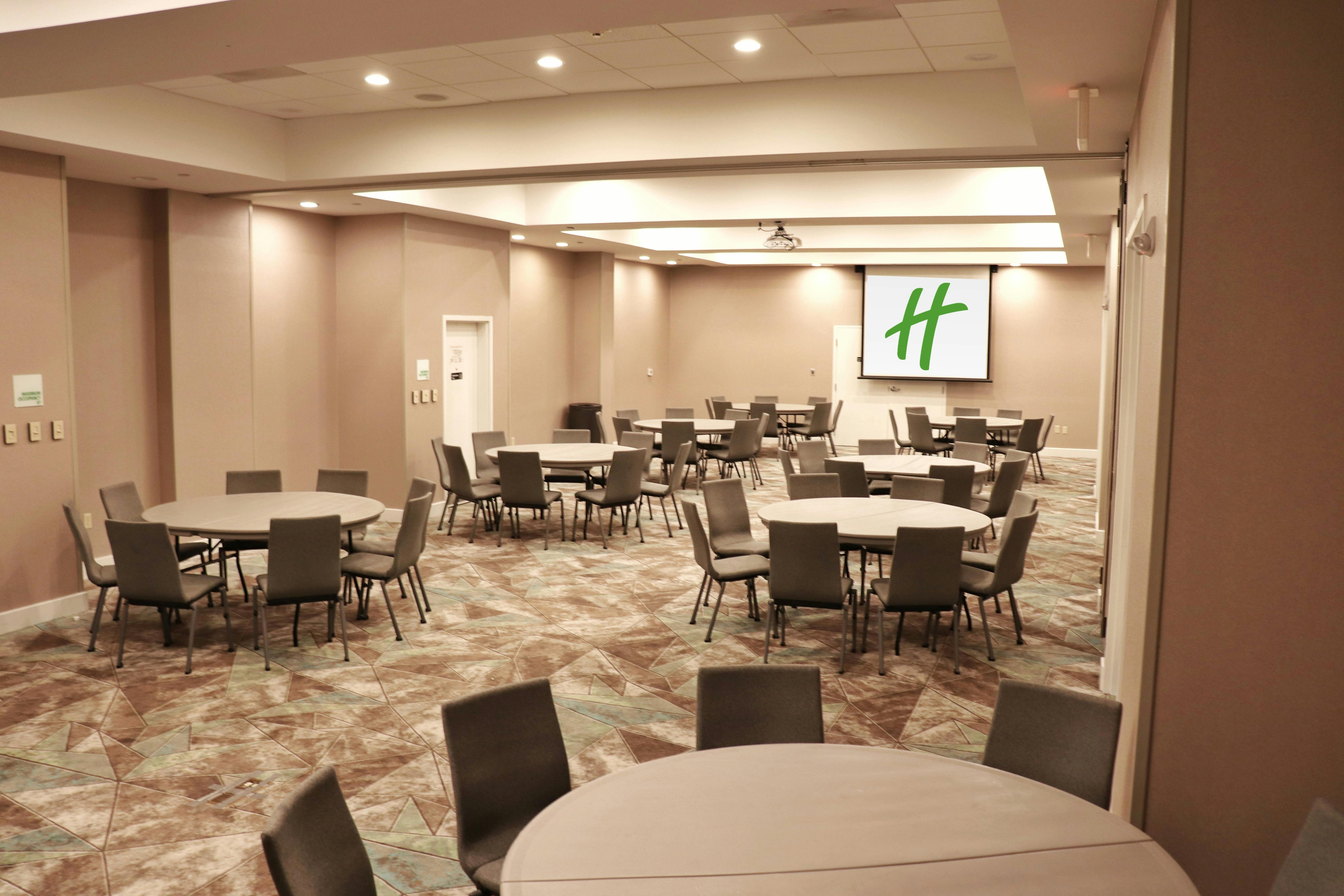 photo-7d6fff88-541b-4a7a-8a3f-9ec9bf96b930.jpg?ixlib=rails-2.1.4&w=1200 ...