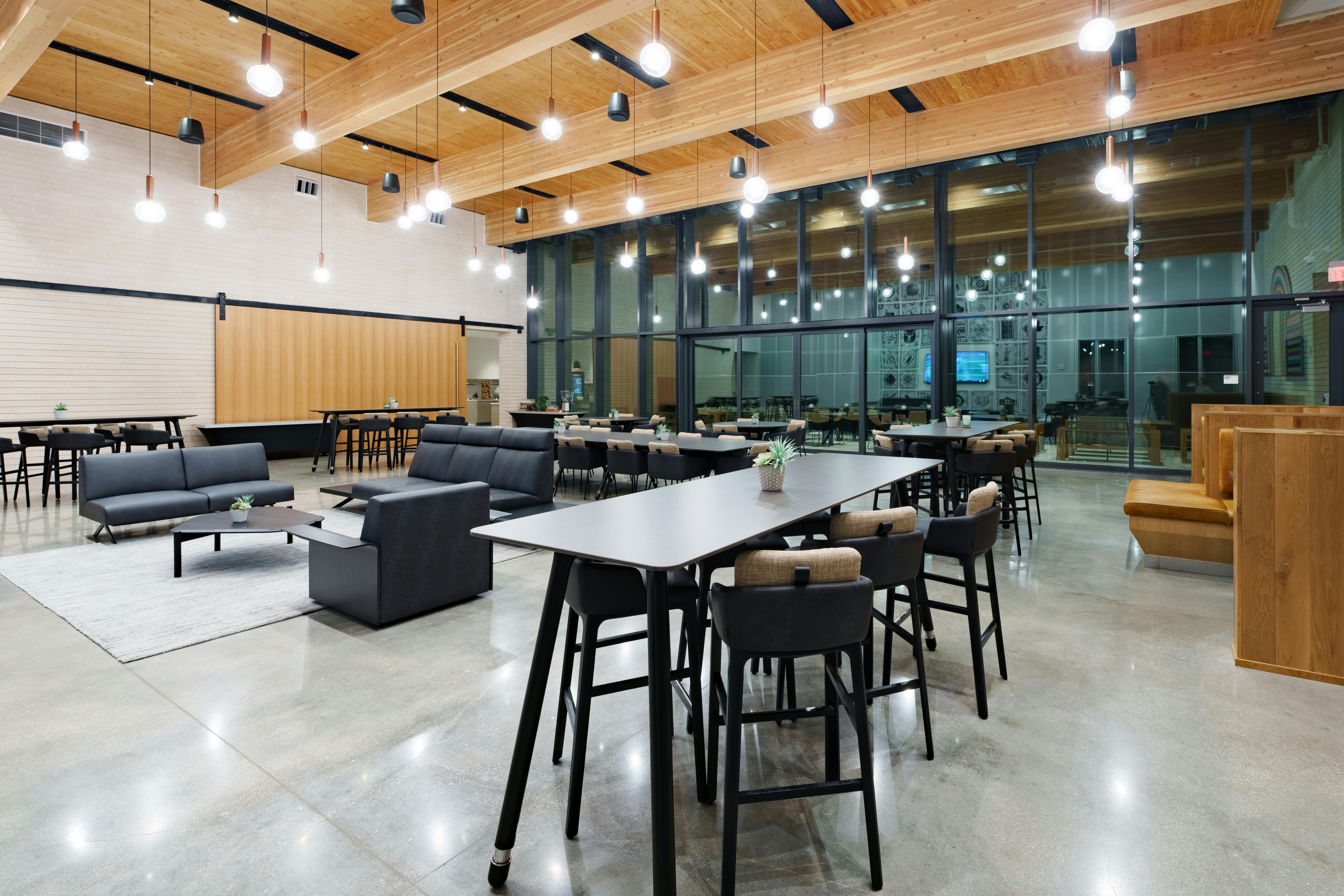 photo-1e44f680-4ea1-47ac-8507-84e29a5da20c.jpeg?ixlib=rails-2.1.4&w ...