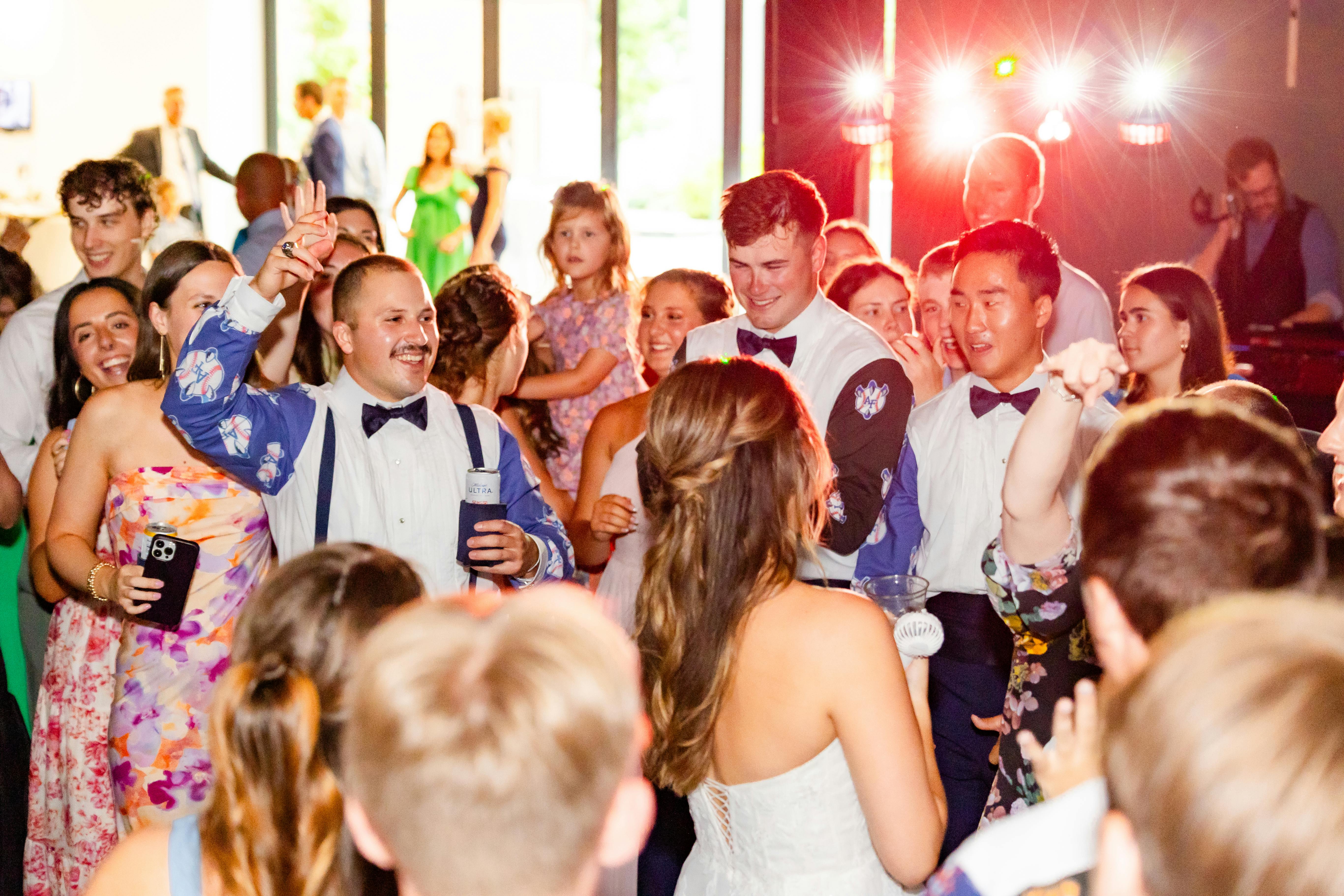 photo-aae63646-42fc-4b34-900f-57bcf37445c3.jpeg?ixlib=rails-2.1.4&w ...