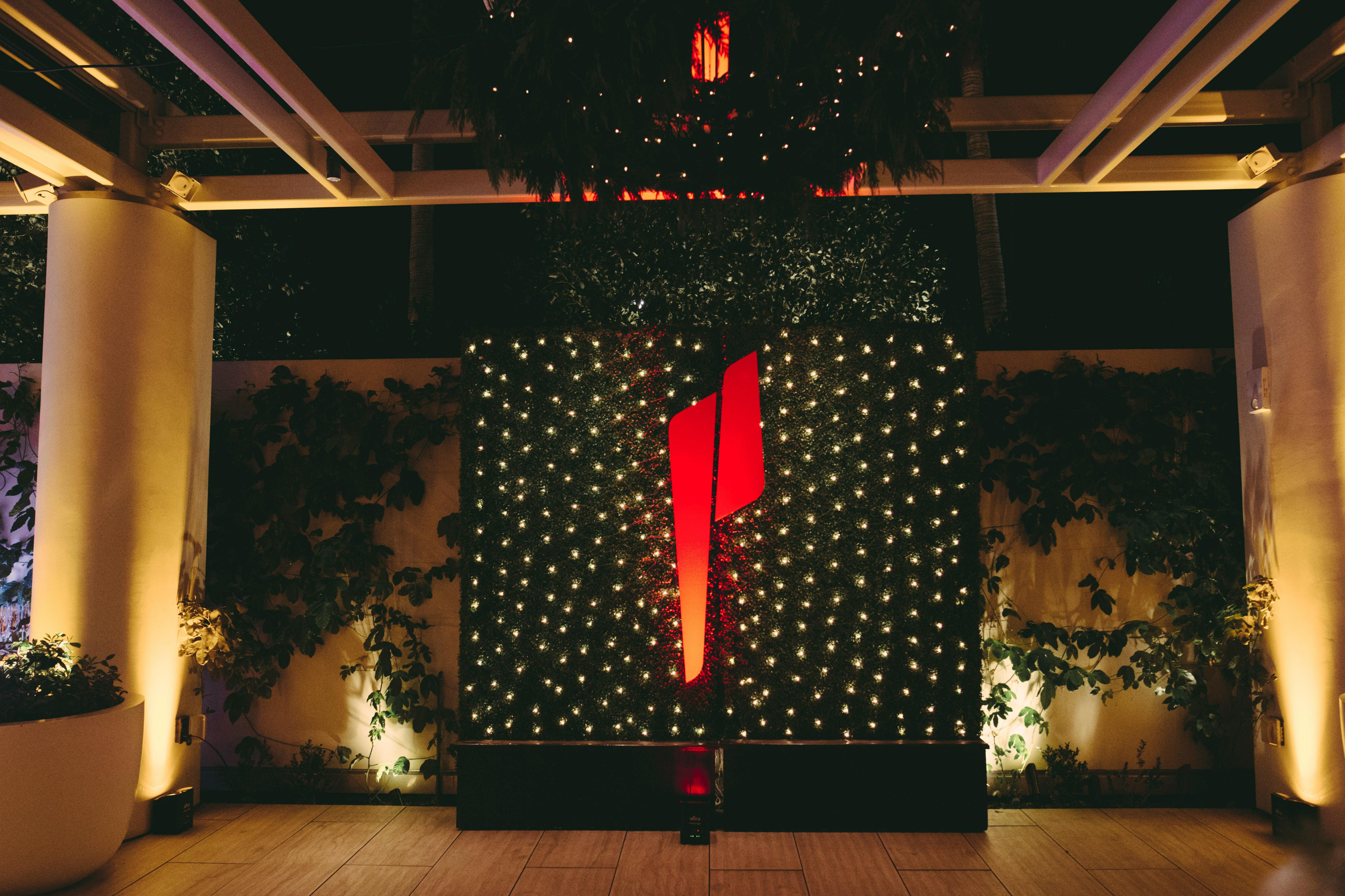 Corporate Event Branding & Signage Ideas | PartySlate
