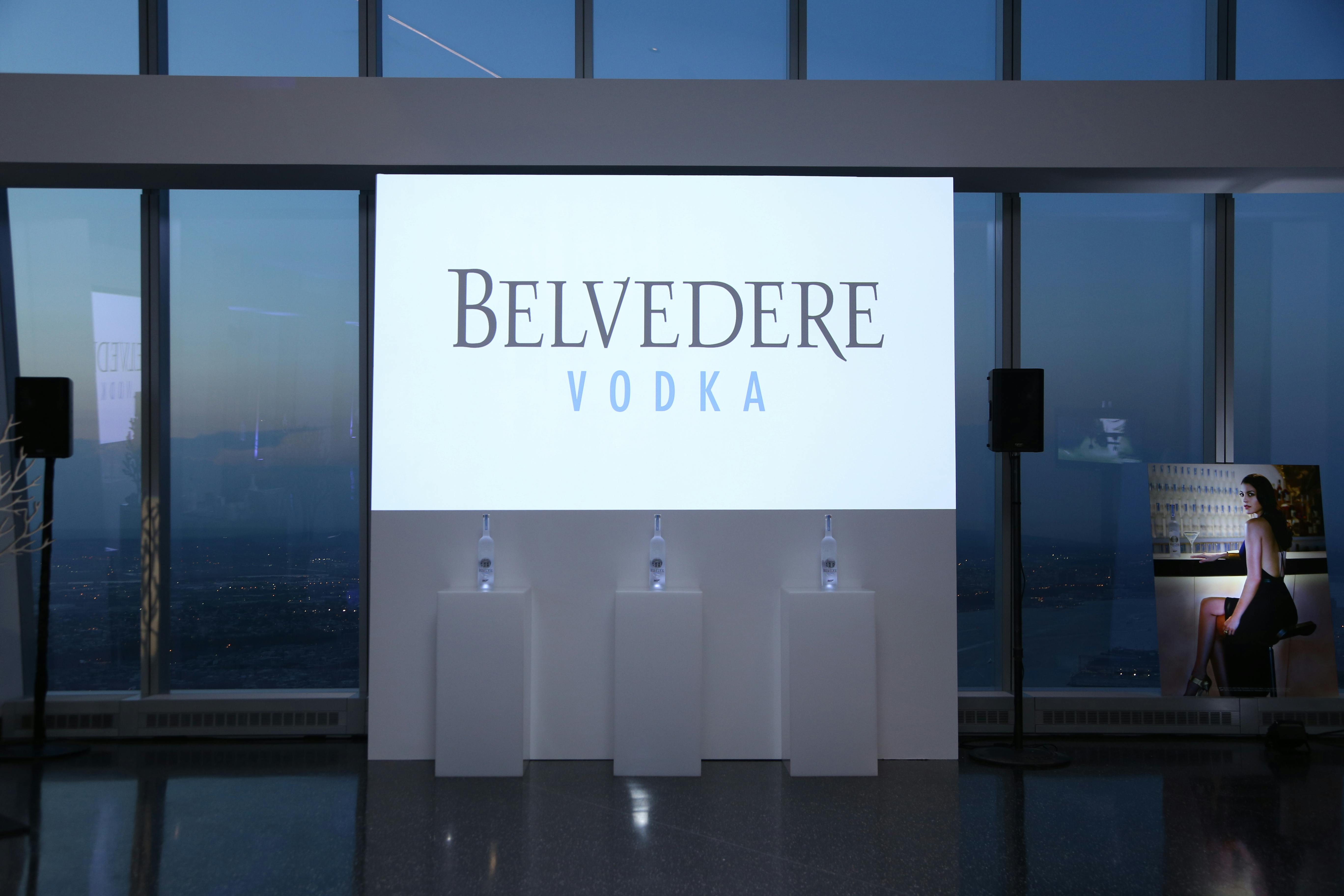 Corporate Event Branding & Signage Ideas | PartySlate