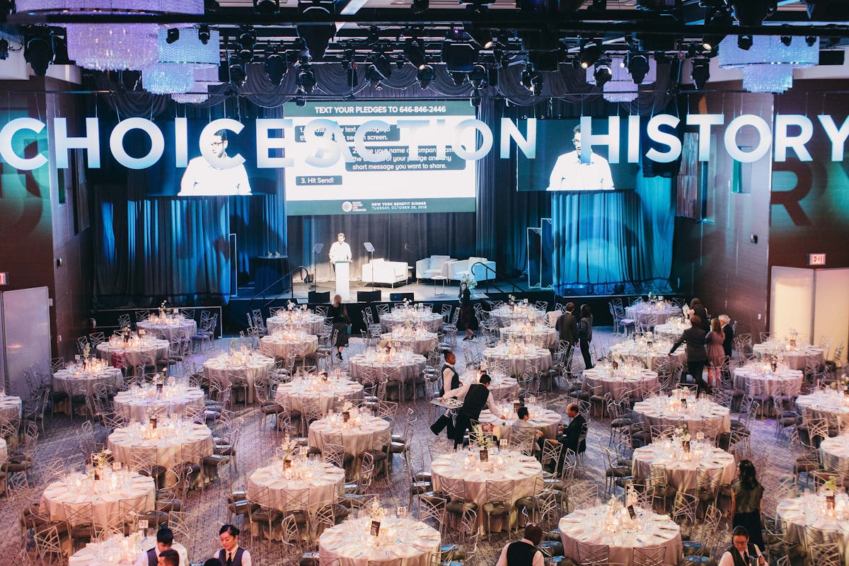 Fundraiser Stage & Backdrop Ideas | PartySlate