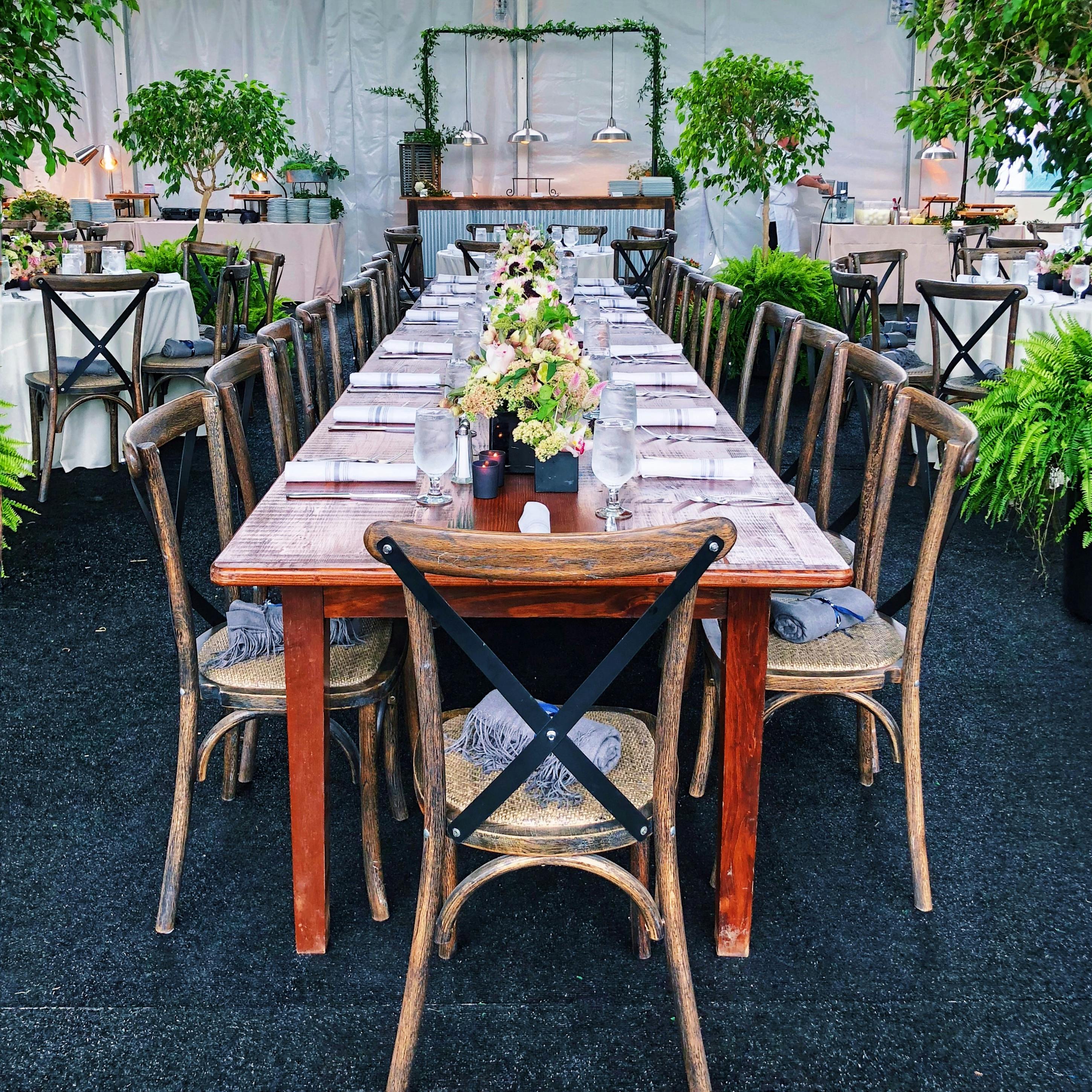 Corporate Event Centerpieces & Tablescapes Ideas | PartySlate