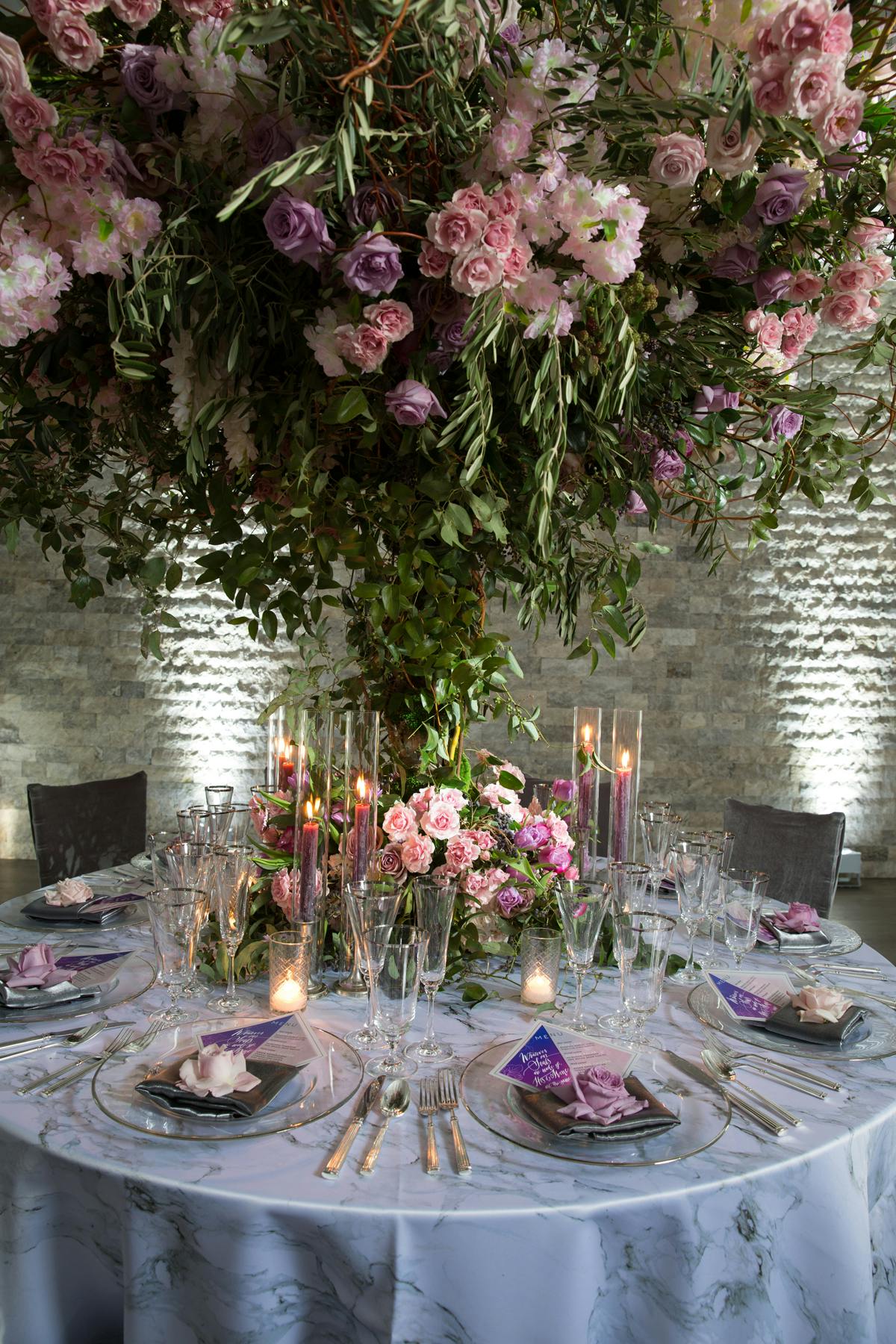 Corporate Event Centerpieces & Tablescapes Ideas | PartySlate