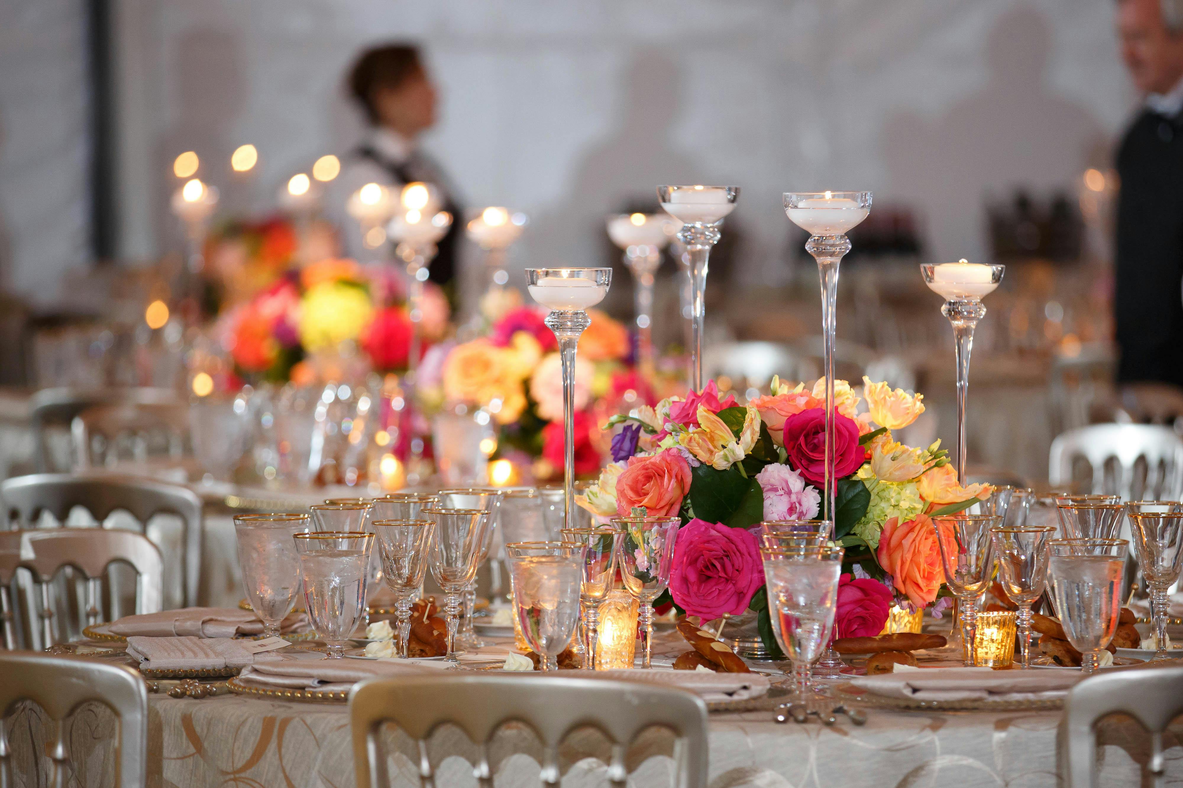 Corporate Event Centerpieces & Tablescapes Ideas | PartySlate