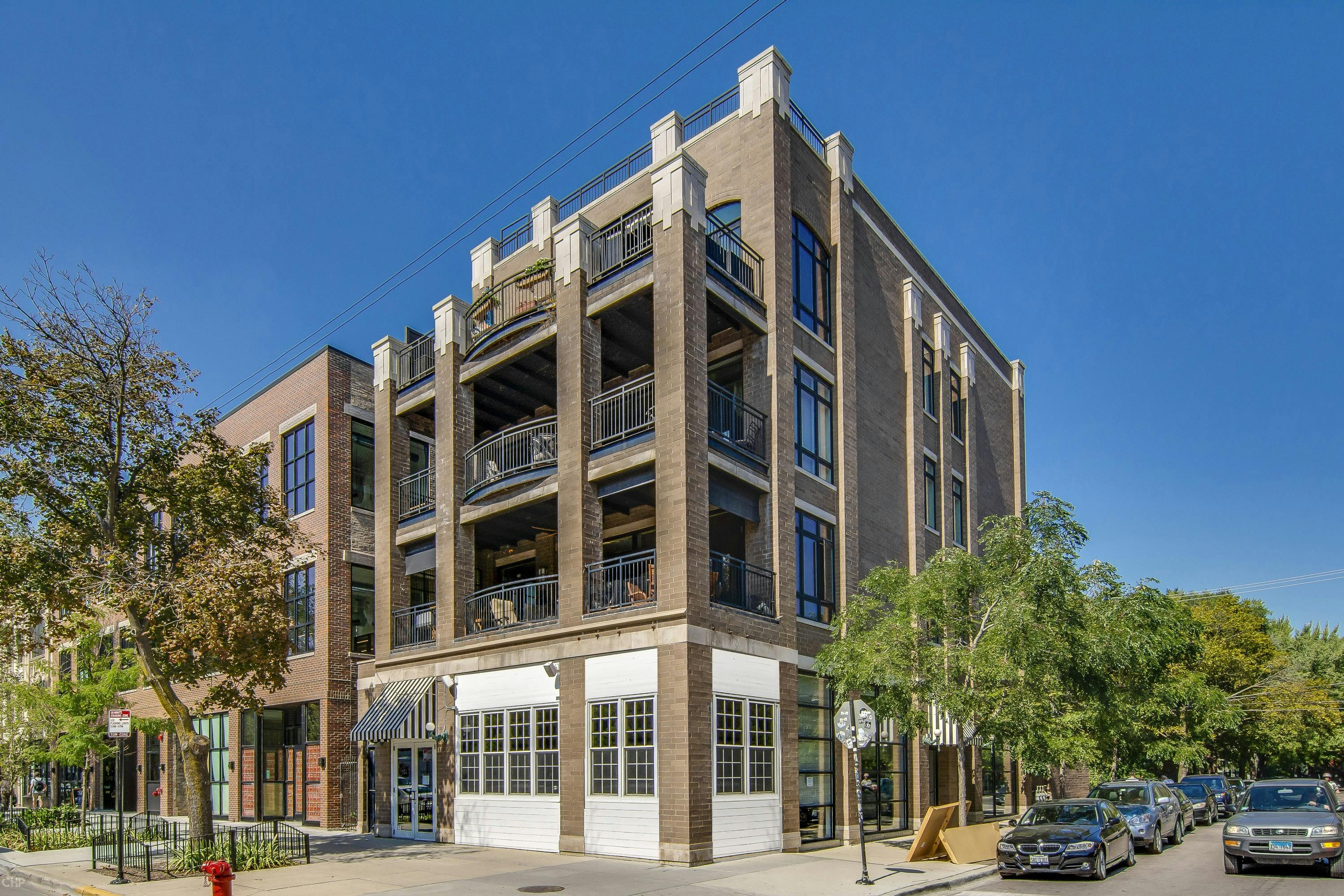 The Paulina | Chicago Venue | All Photo Albums | PartySlate