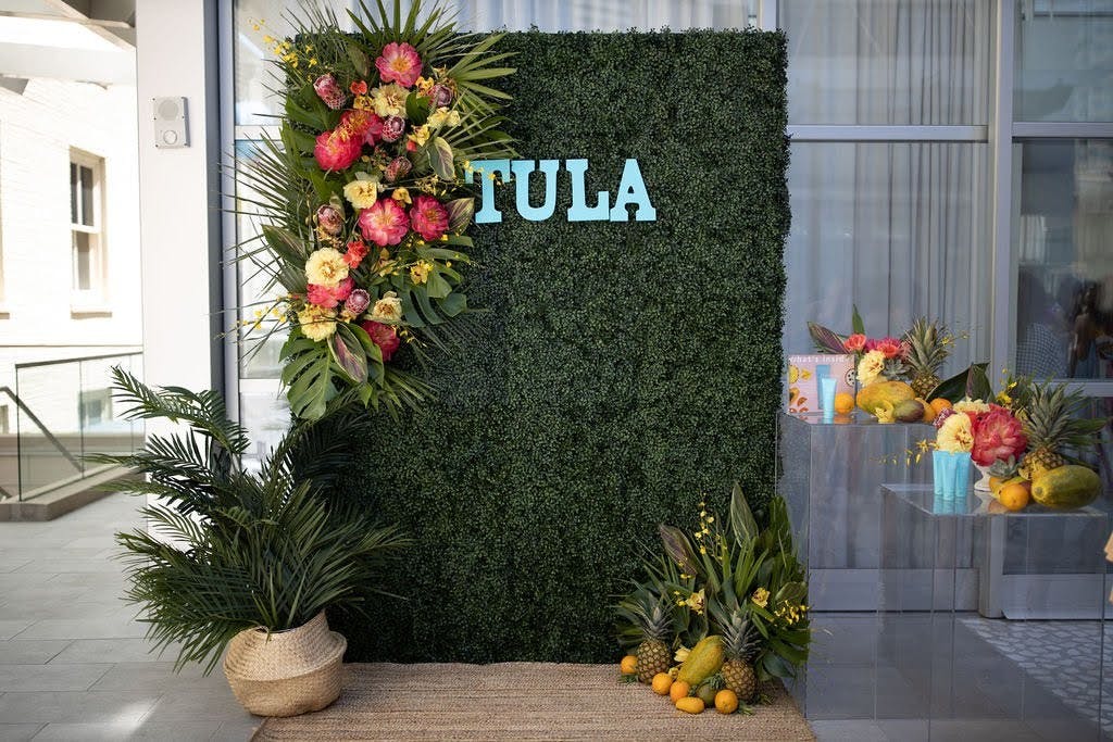 Corporate Event Decor & Floral Ideas | PartySlate