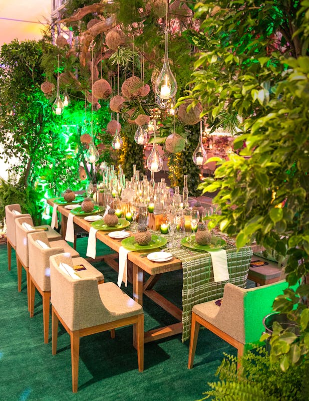 Fundraiser Centerpieces & Tablescapes Ideas | PartySlate