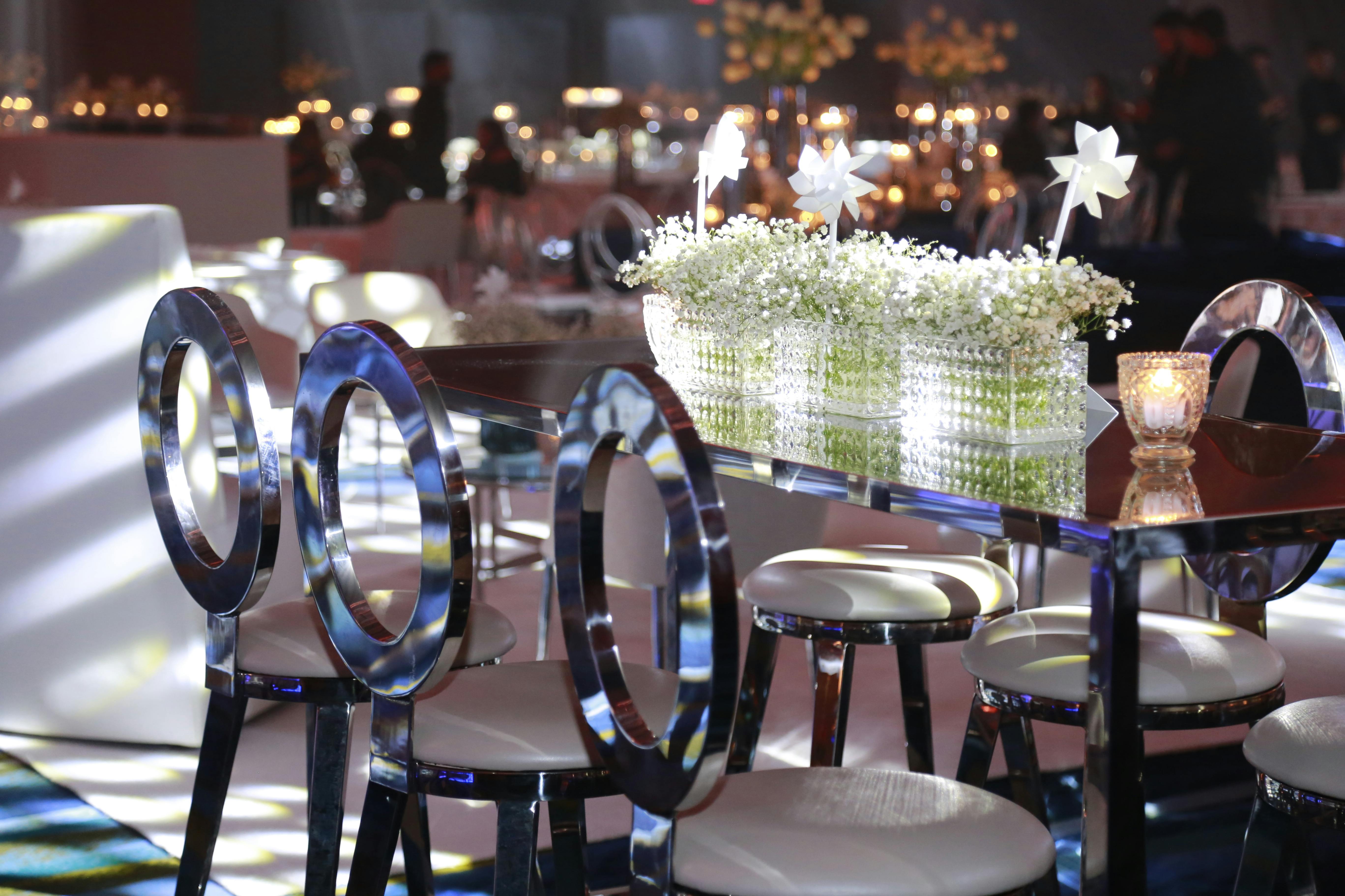 Fundraiser Centerpieces & Tablescapes Ideas | PartySlate