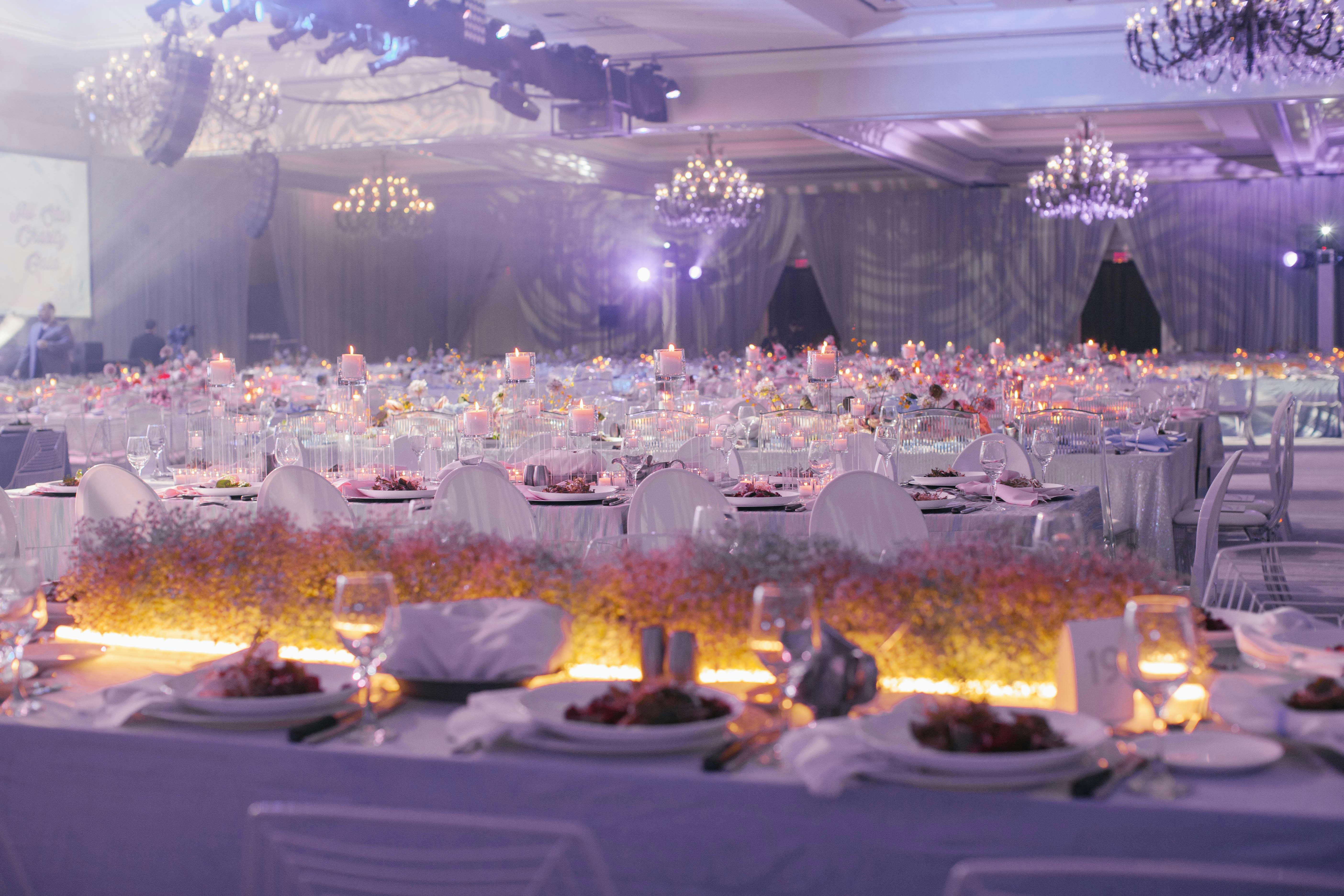 Fundraiser Centerpieces & Tablescapes Ideas | PartySlate