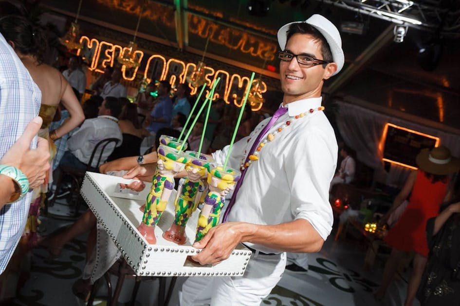 11 Creative 30th Birthday Party Themes to Ring in Your Next Decade in ...